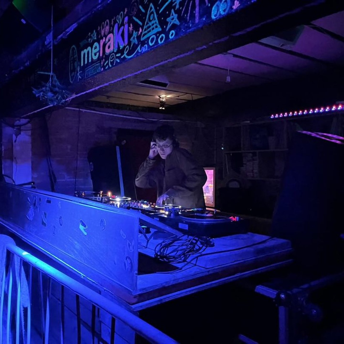 Mazzoni · Artist Profile