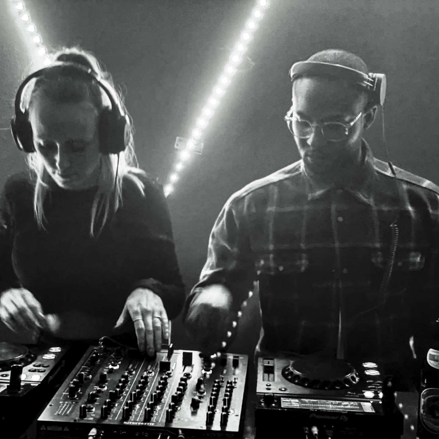 melting the people · Artist Profile