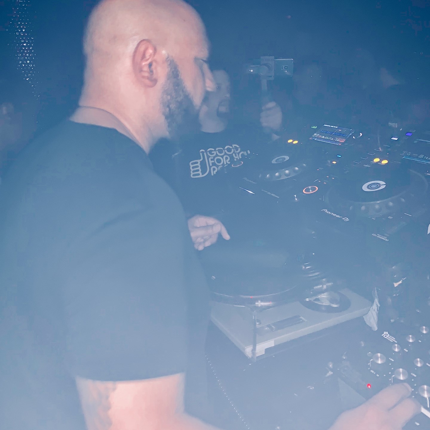 merlin bobb · Biography