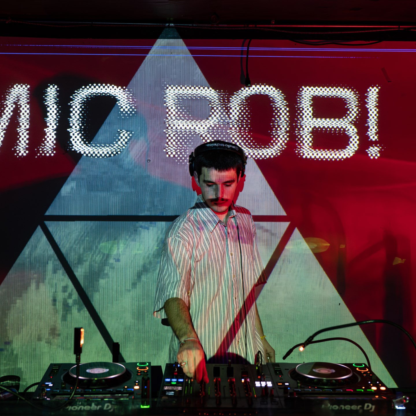 MIC ROB! · Artist Profile