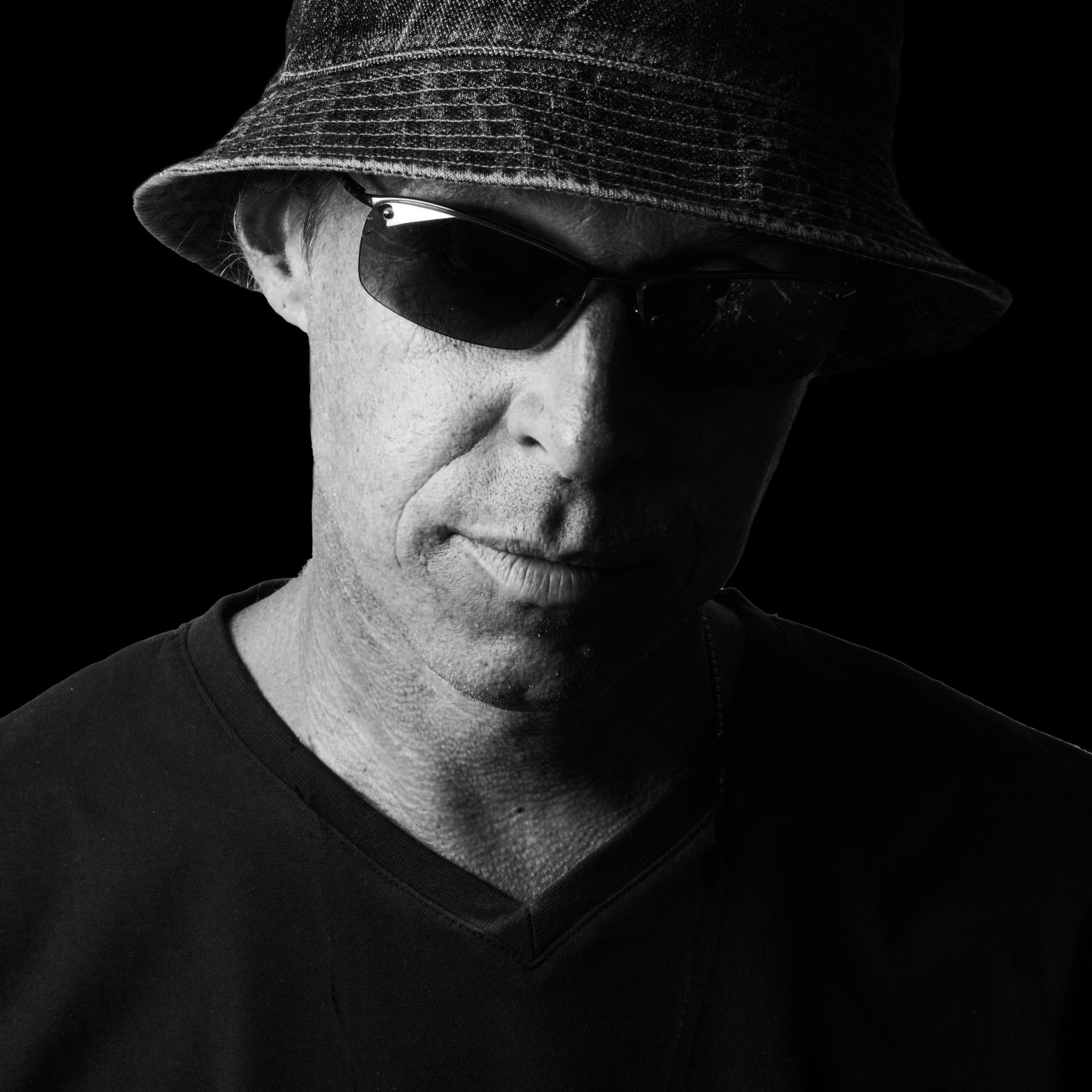 MIKE HUMPHRIES (2) · Artist Profile