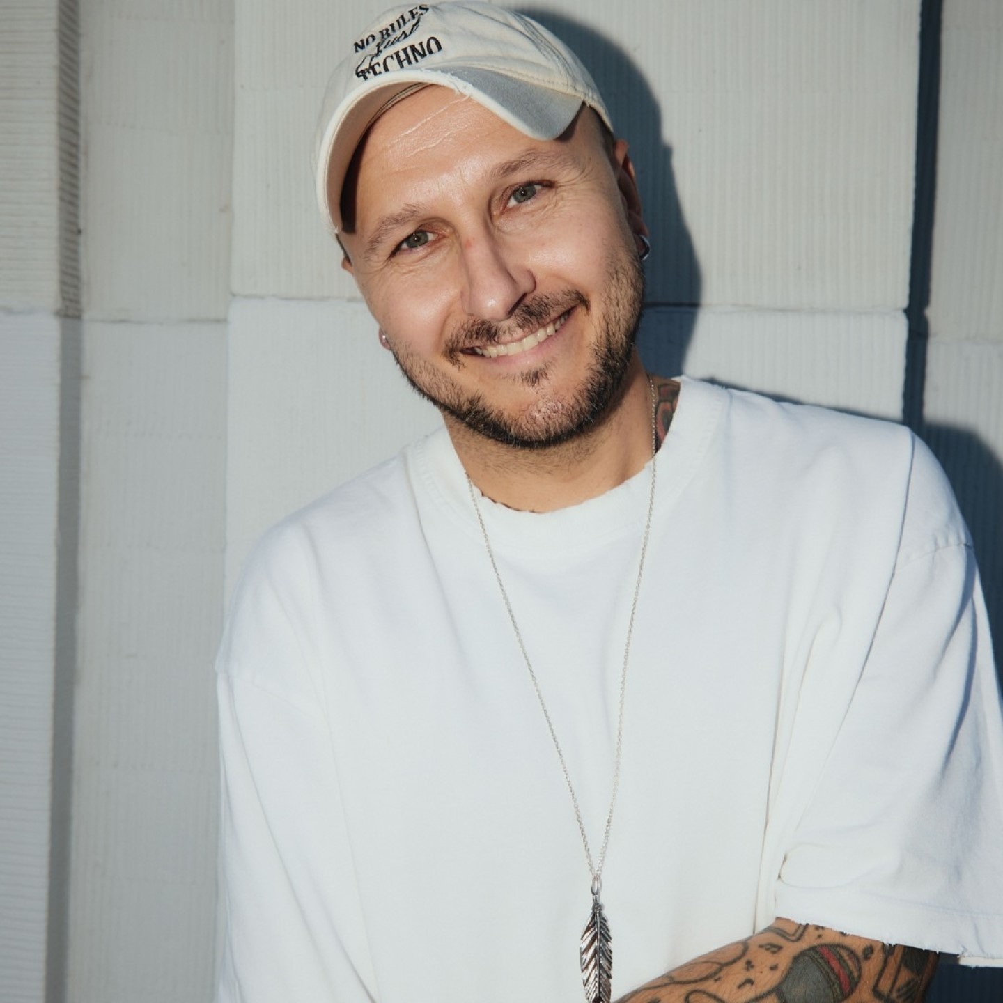 Mike Konstanty · Artist Profile