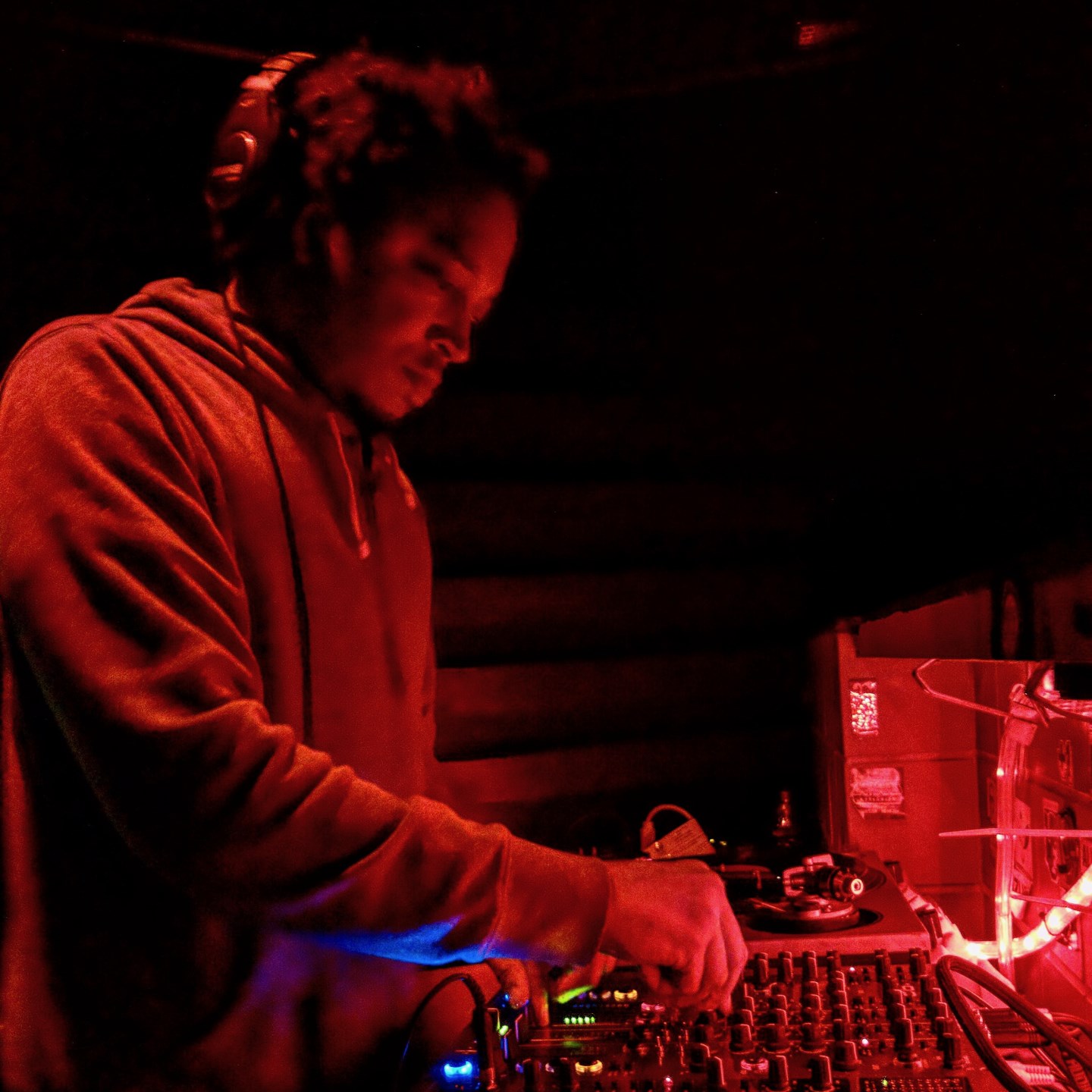 MIKE RANSOM · Artist Profile