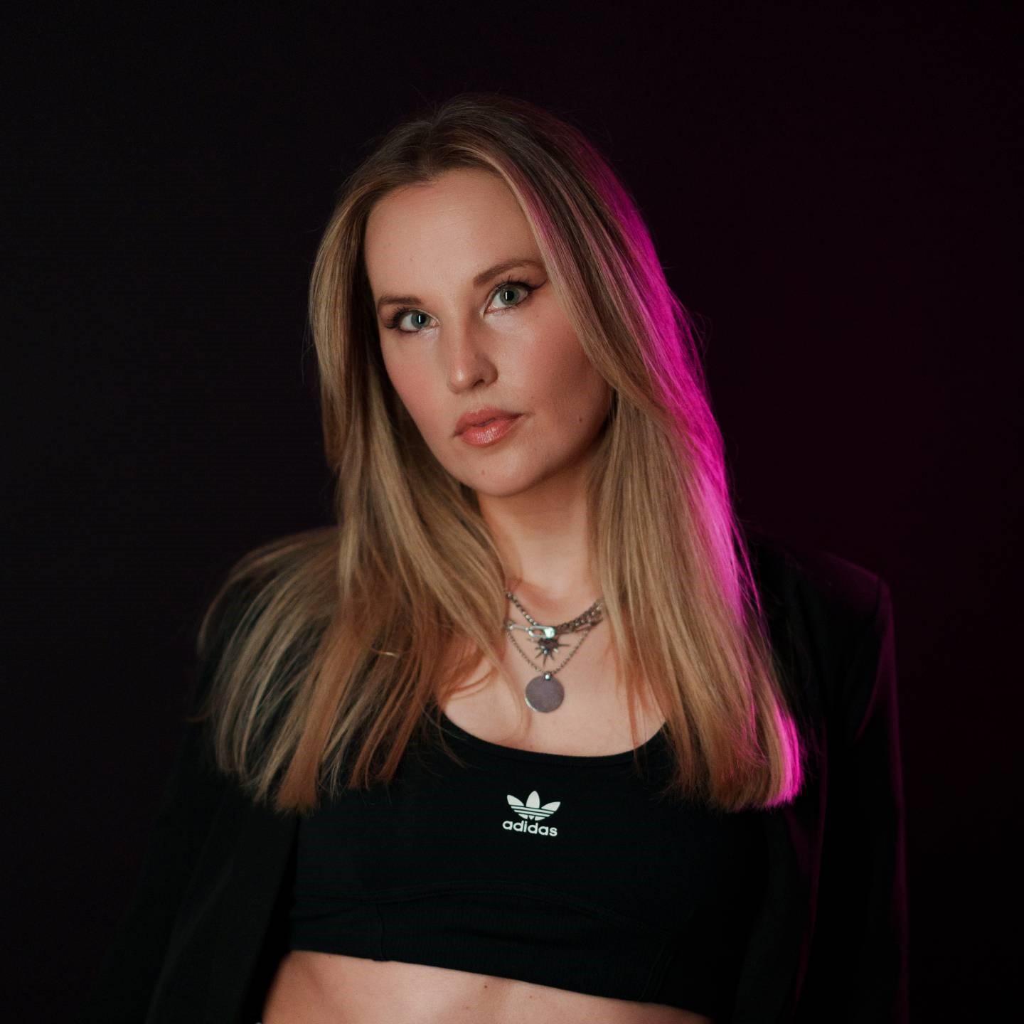 Millie Forsberg · Artist Profile