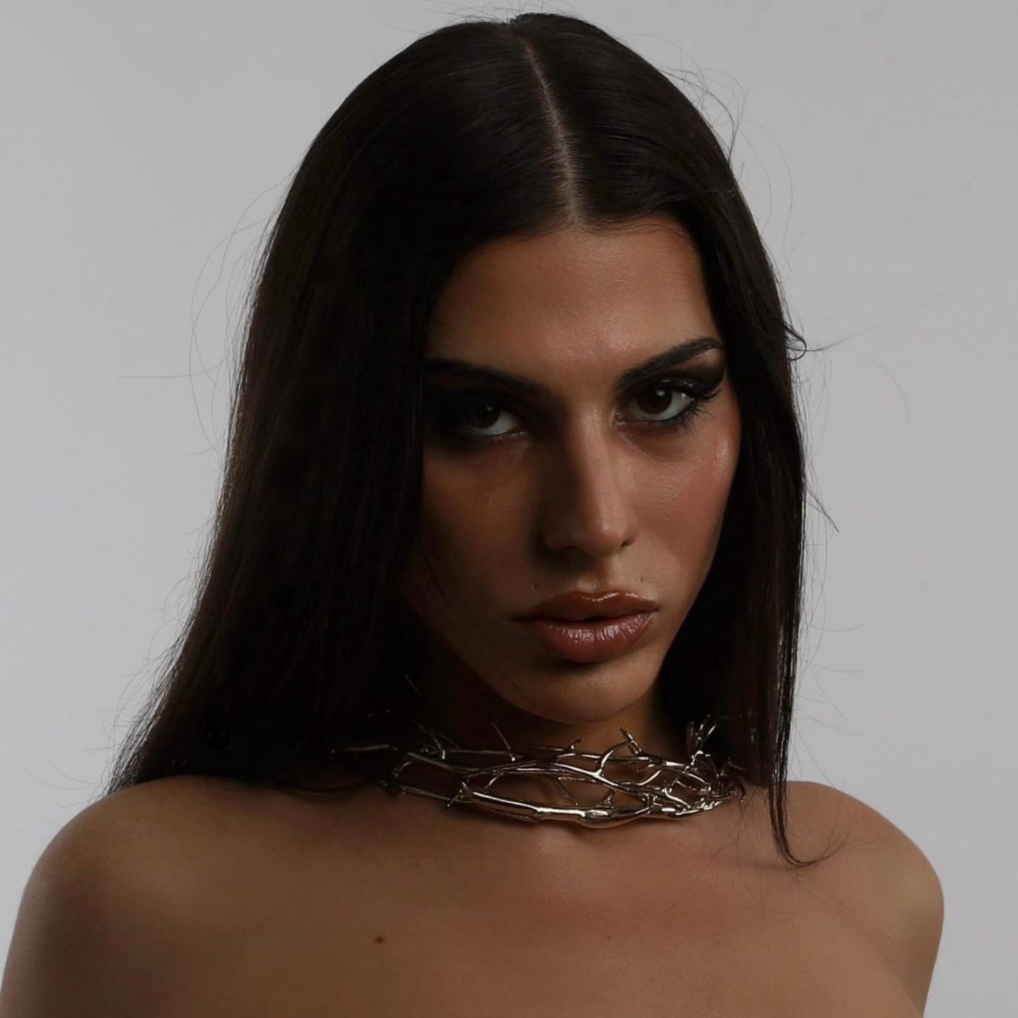 Mina Galán · Artist Profile