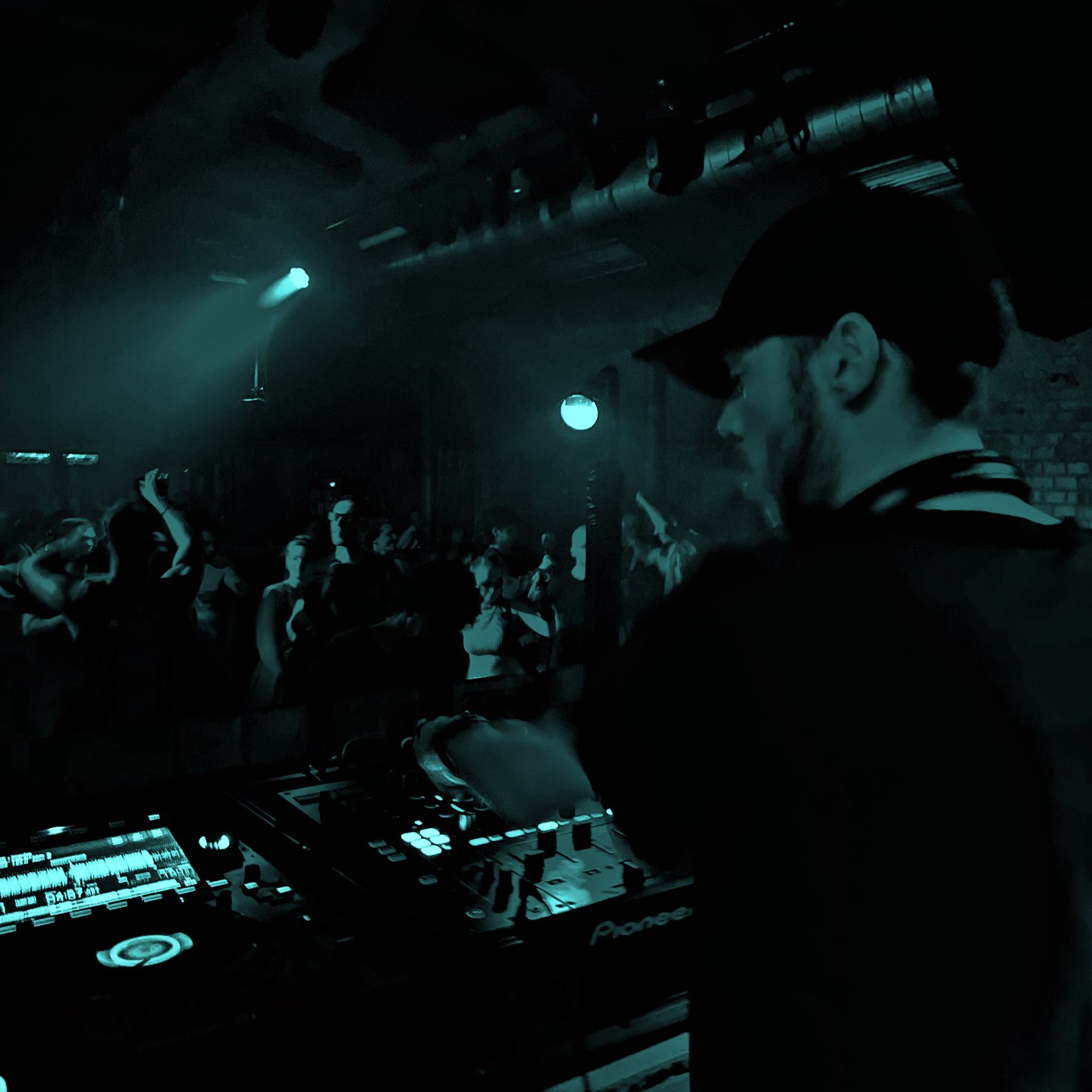 MØABEAT · Artist Profile