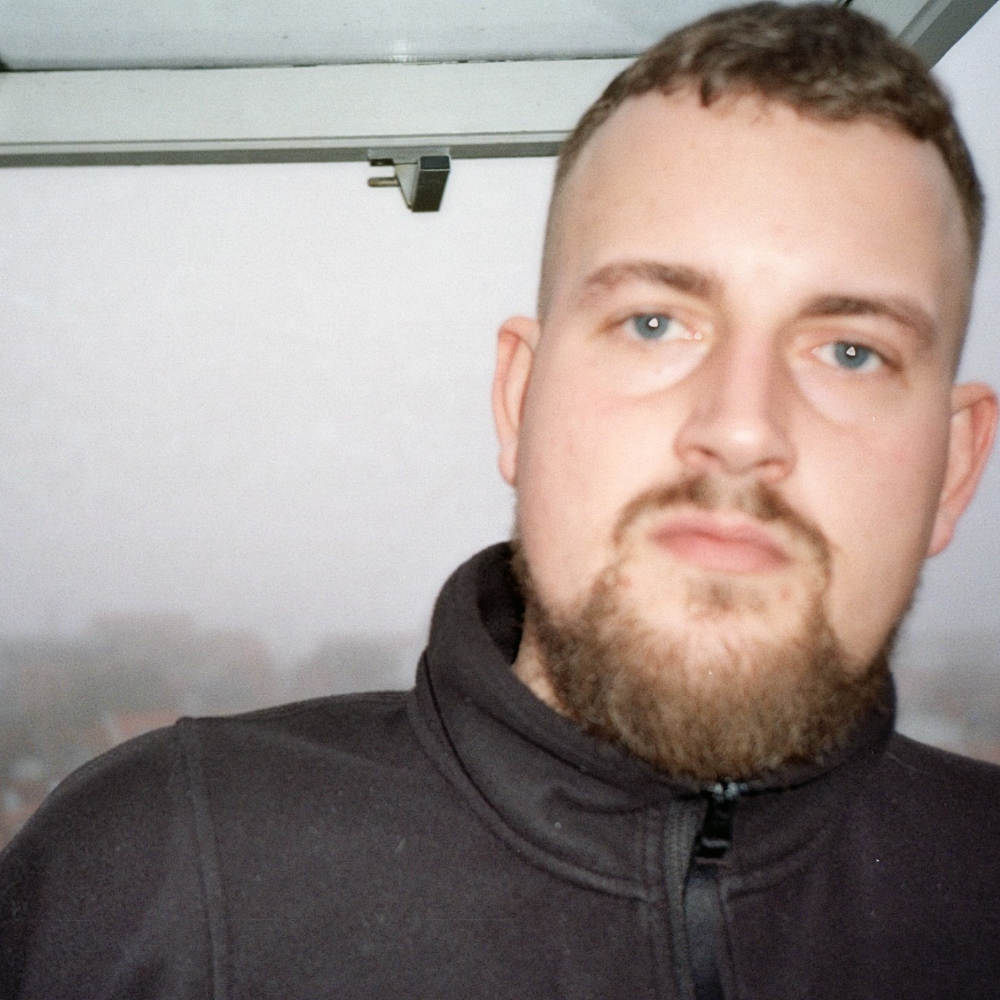 mojo (2) · Artist Profile