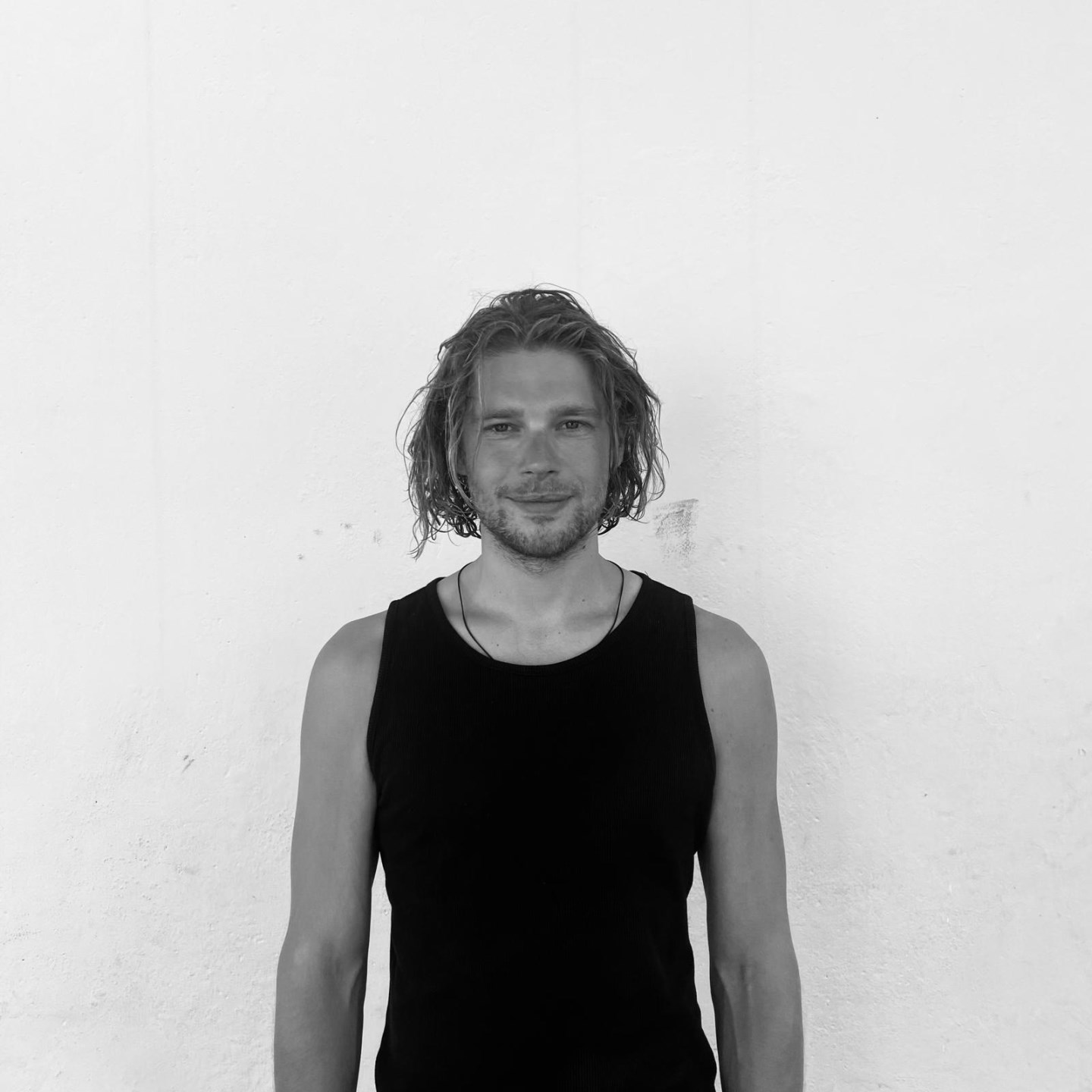 Momo Love · Artist Profile