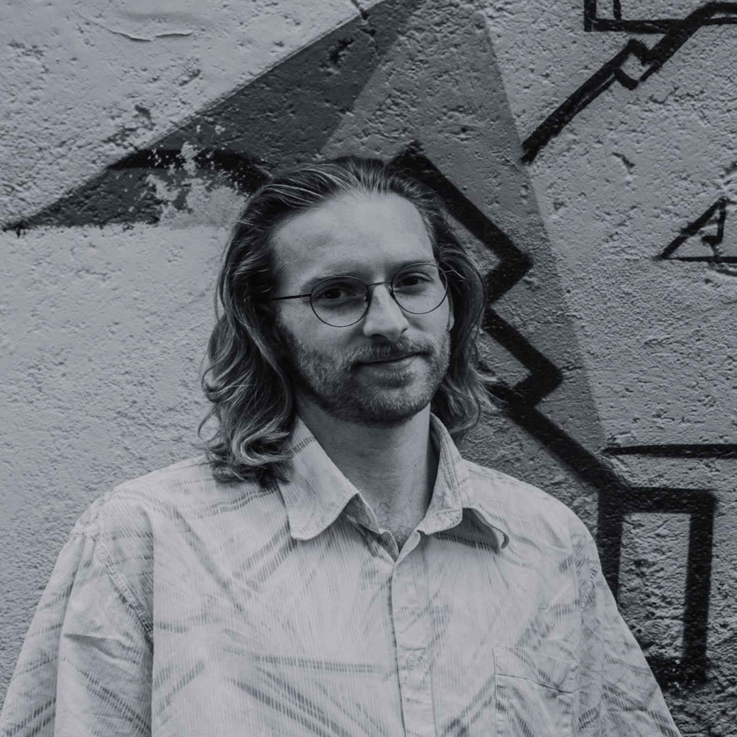 Moritz Minoa · Artist Profile