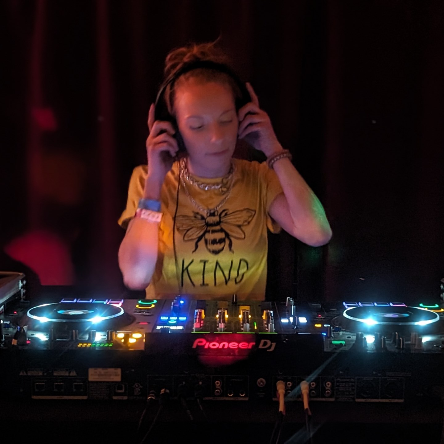 Màrelle · Artist Profile