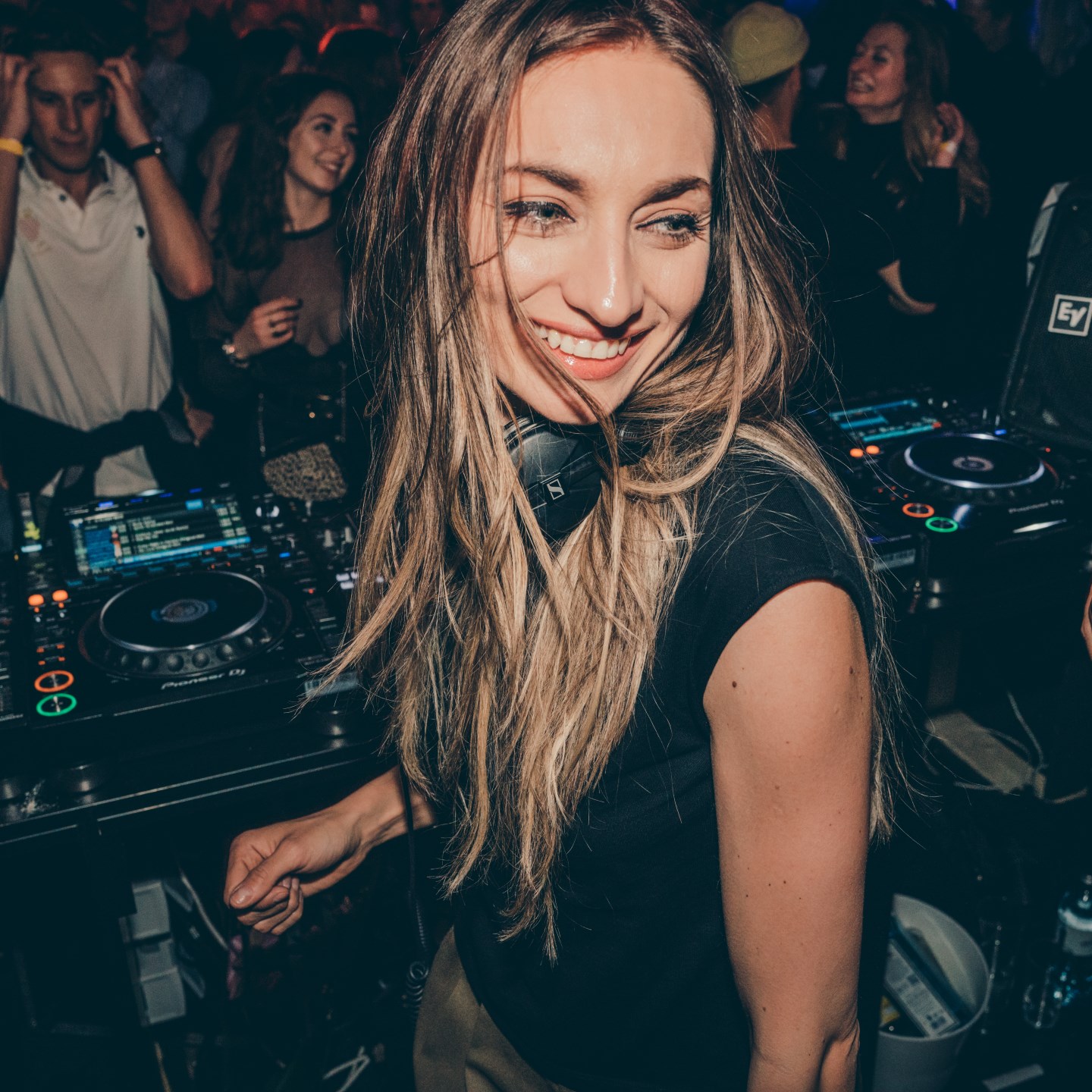 NADEZDA · Artist Profile