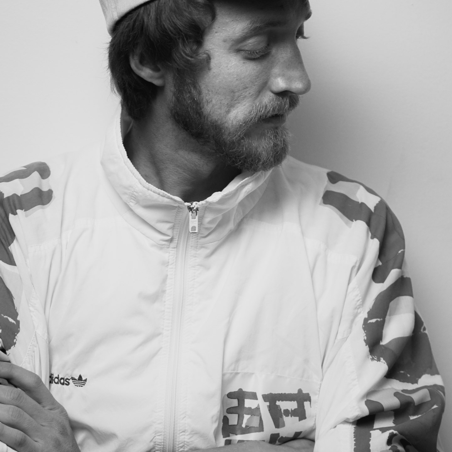 Nik Spiv · Artist Profile