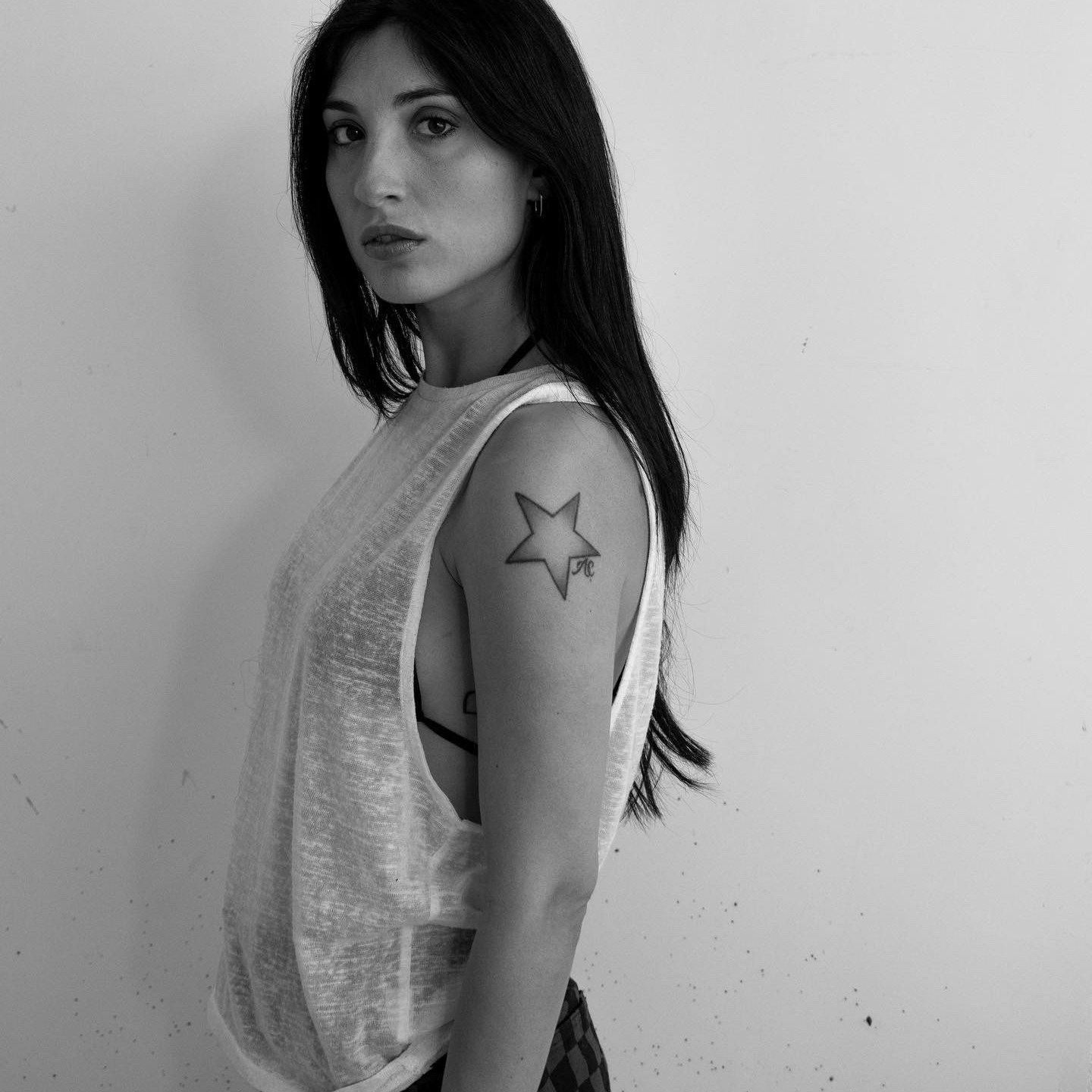 Nina Enne · Artist Profile