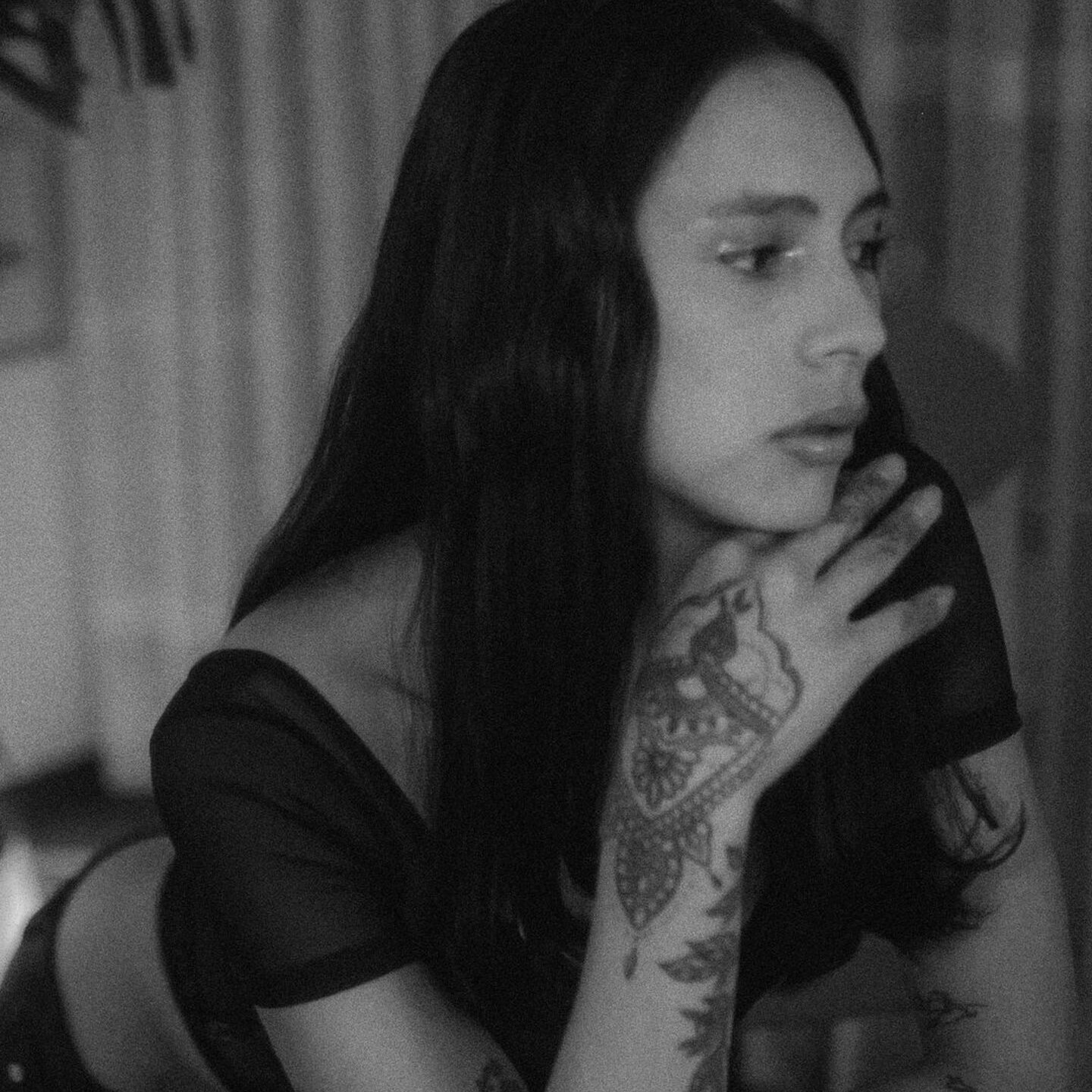 Nina Renata · Artist Profile