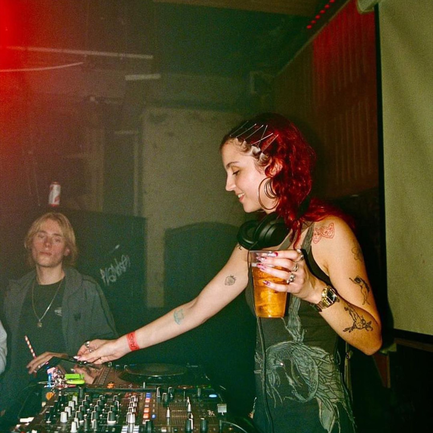 Nora (UK) · Artist Profile