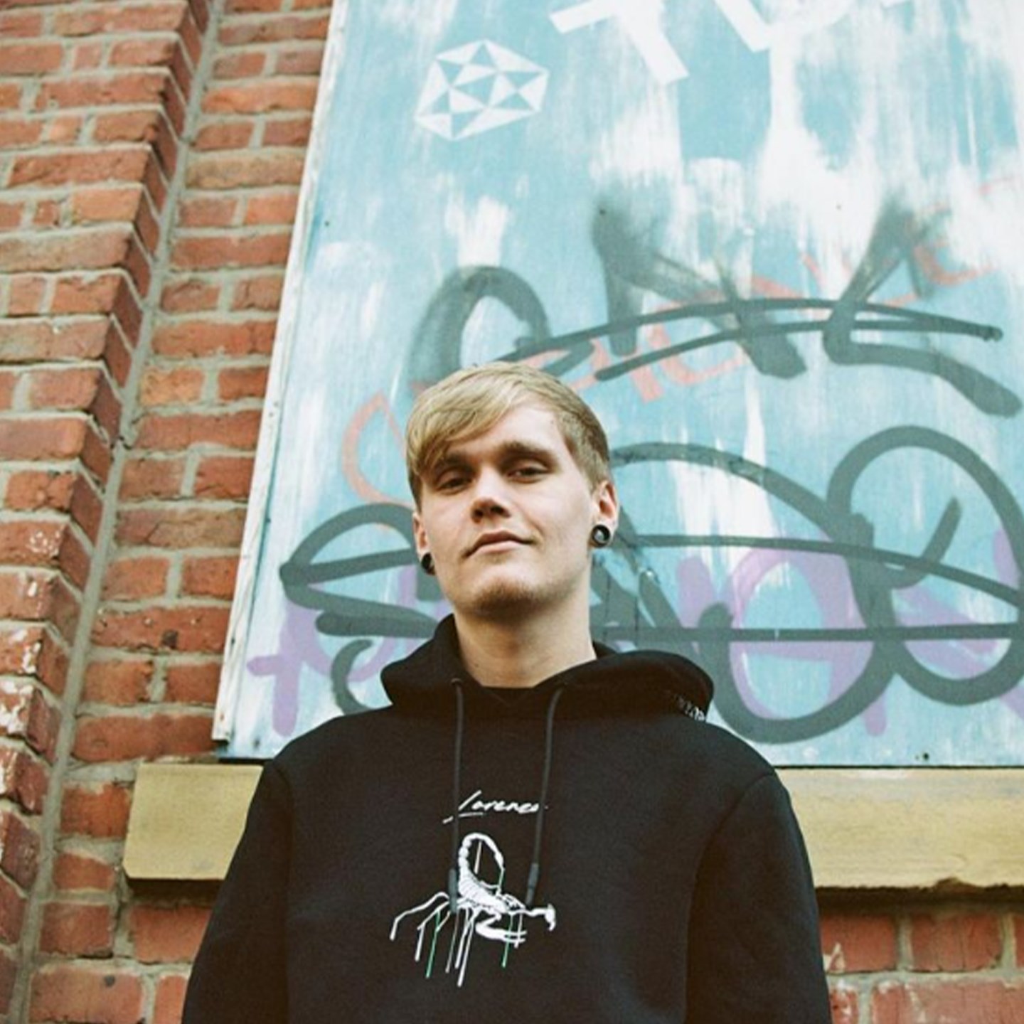 Offit · Artist Profile