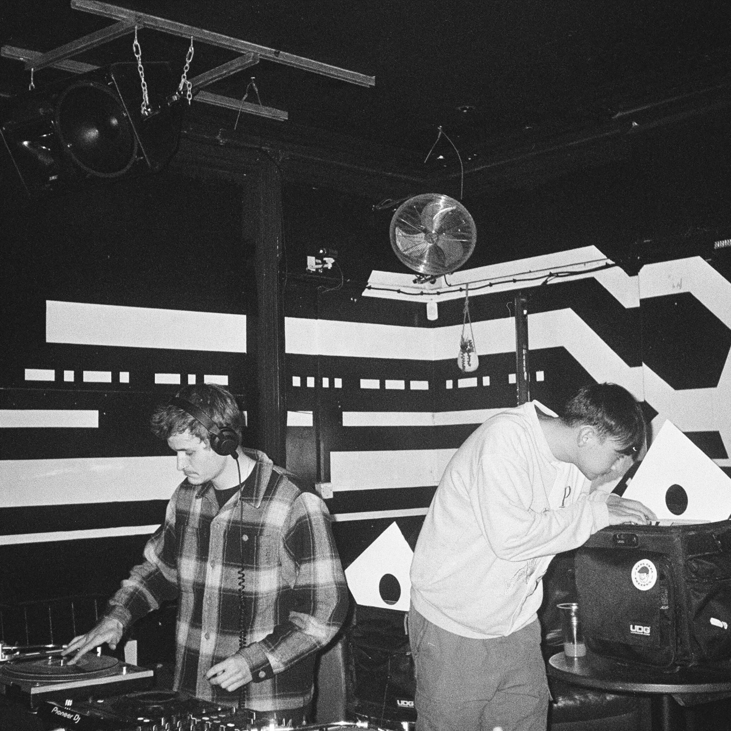 Oliver Kristian · Artist Profile