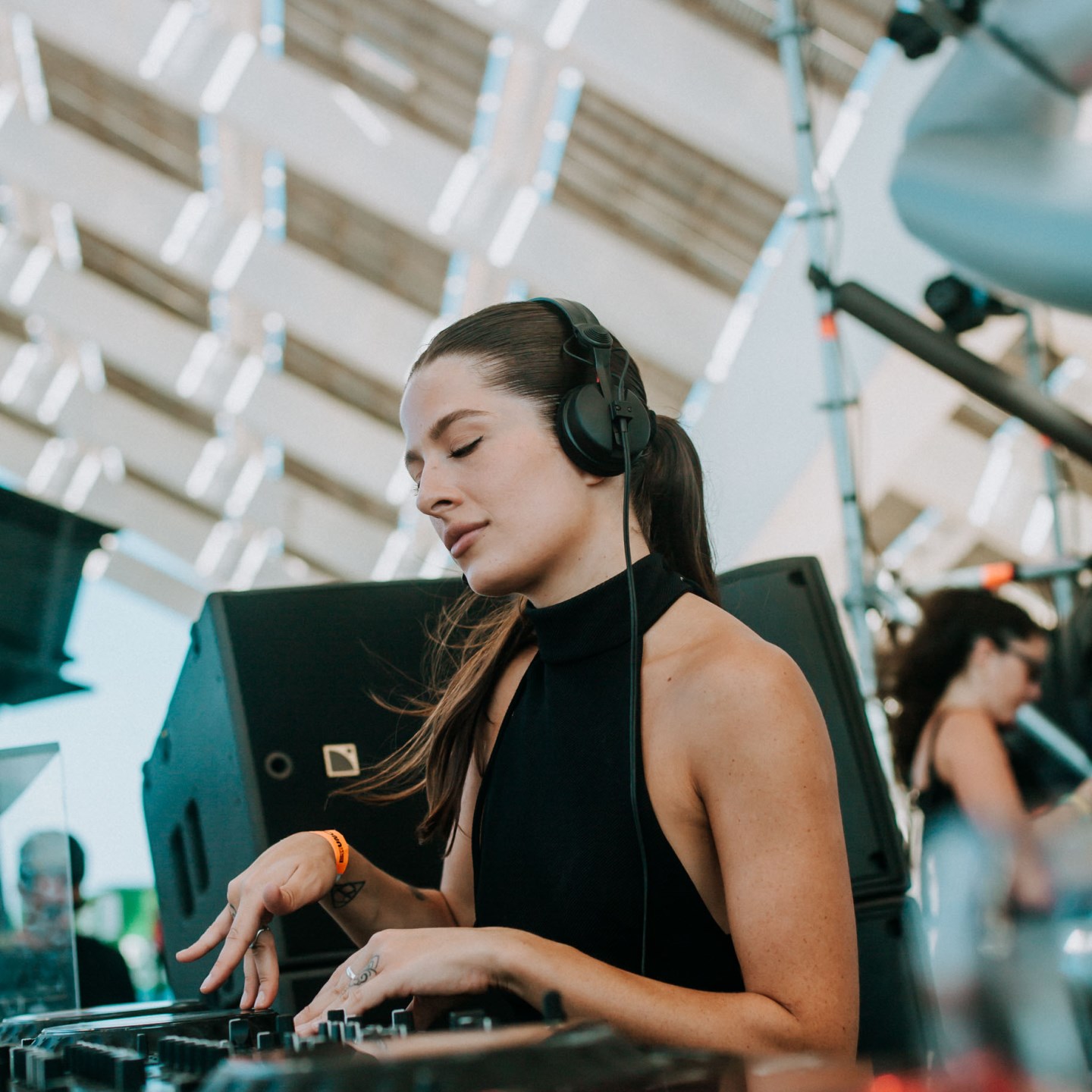 ONA (SP) · Artist Profile