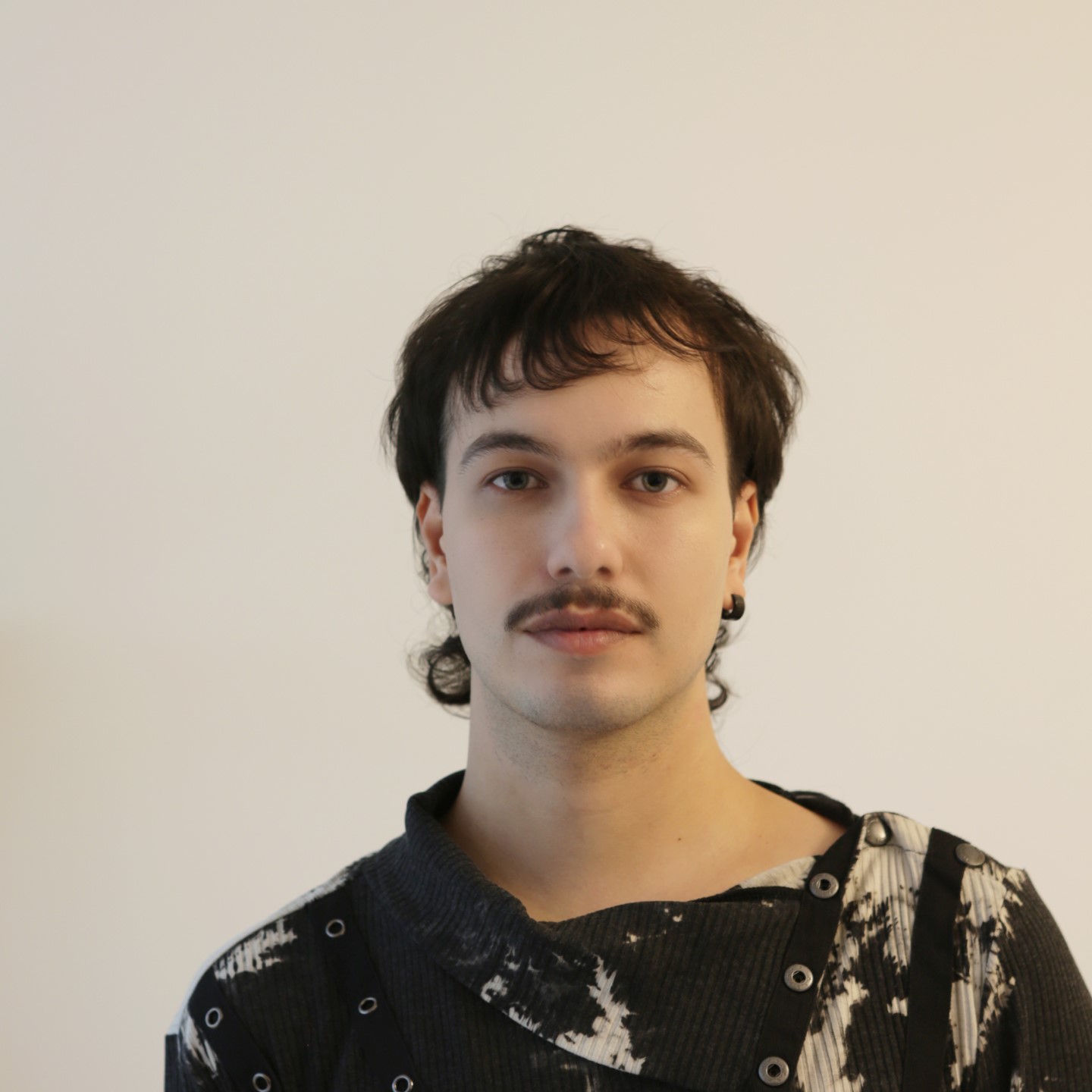 Ozan · Artist Profile