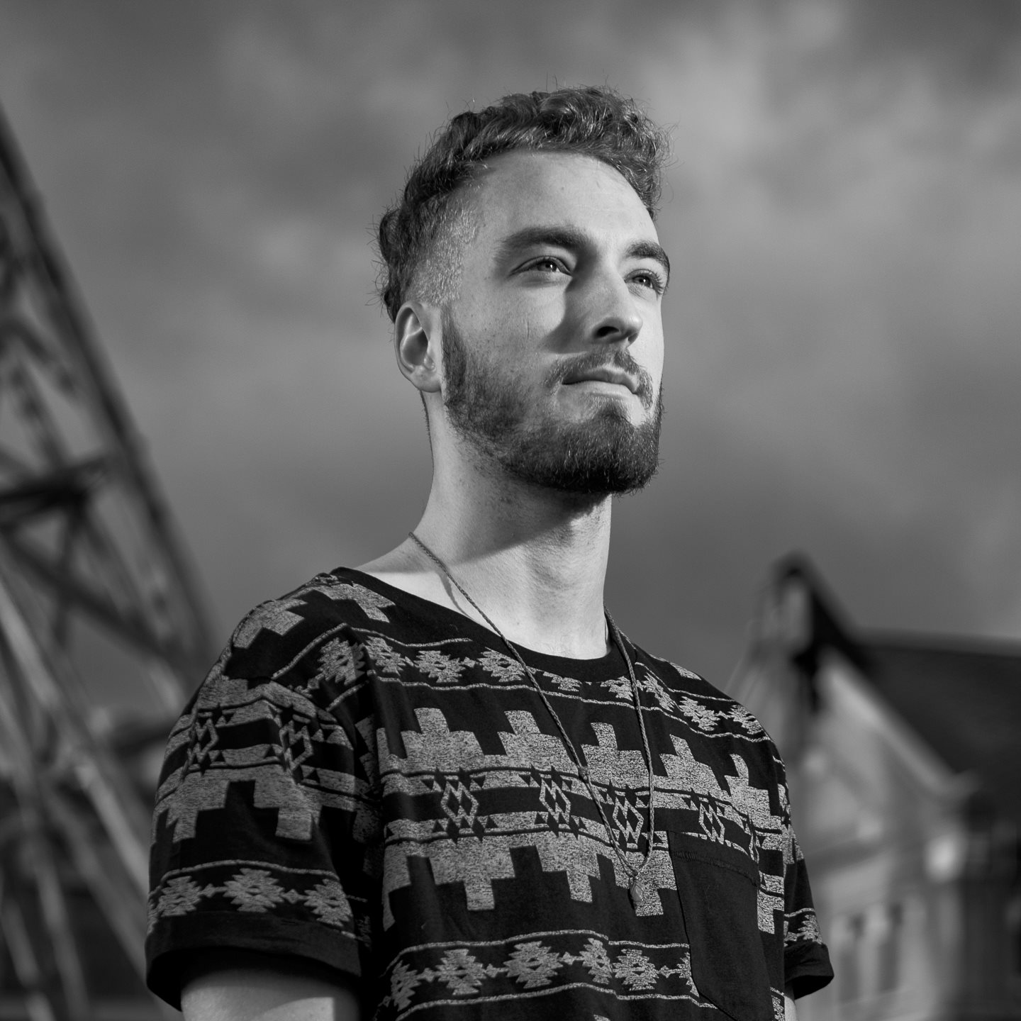 Paradoks · Biography