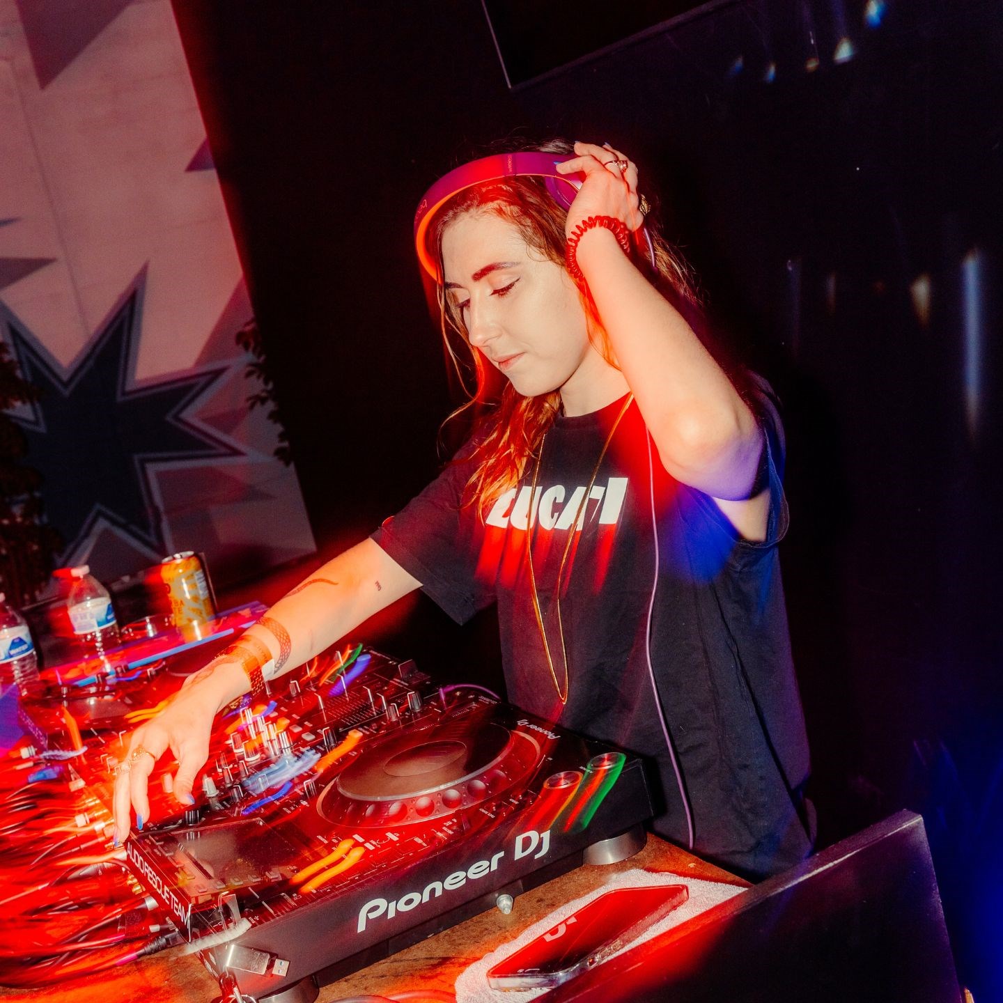 Pariz · Artist Profile