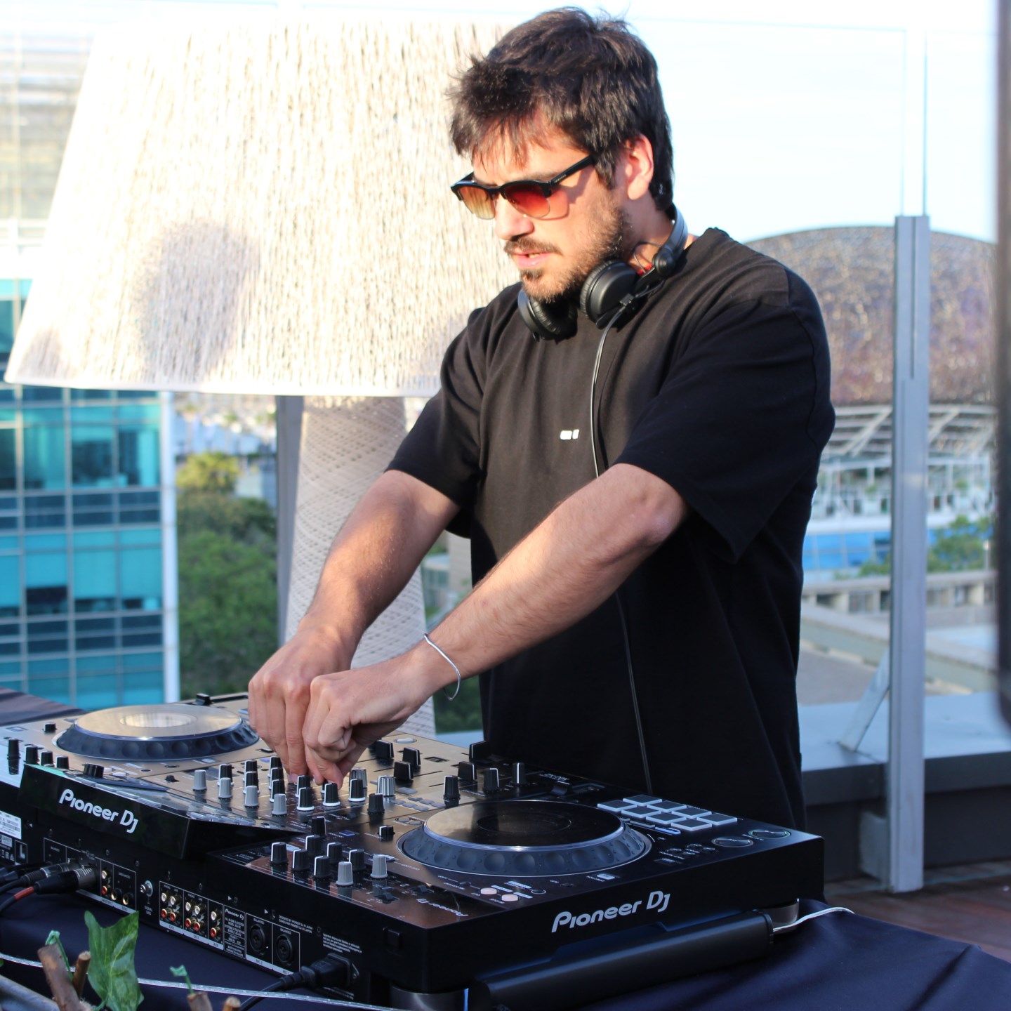 pav. · Tour Dates & Tickets