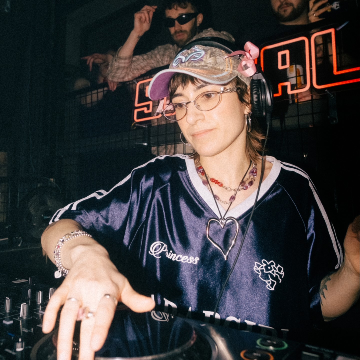pearl · Artist Profile
