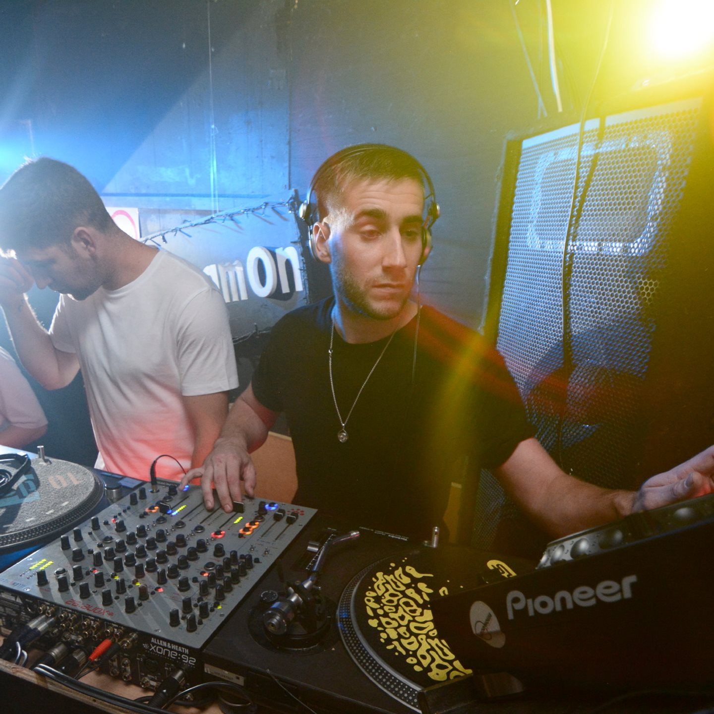 Pedroo · Artist Profile