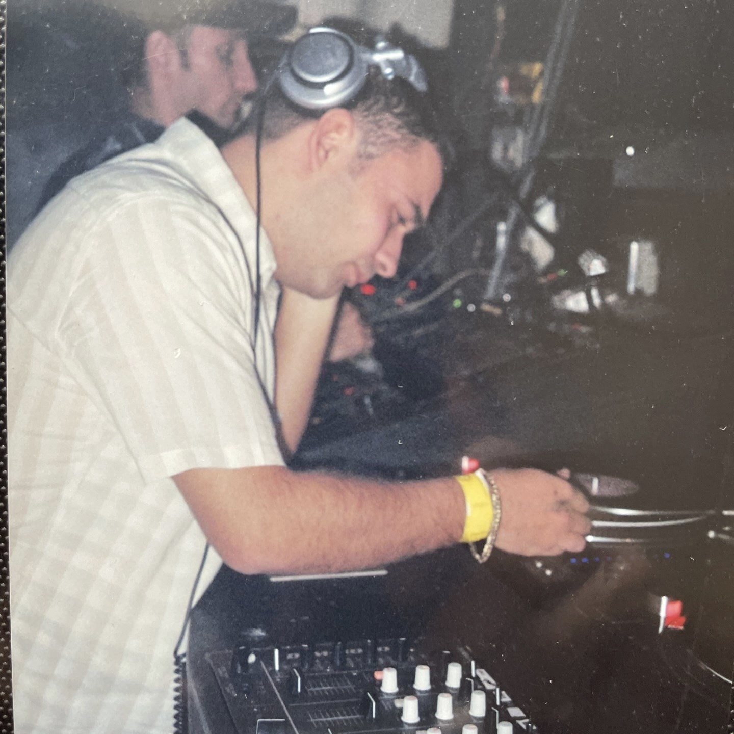 Pete Dee · Artist Profile