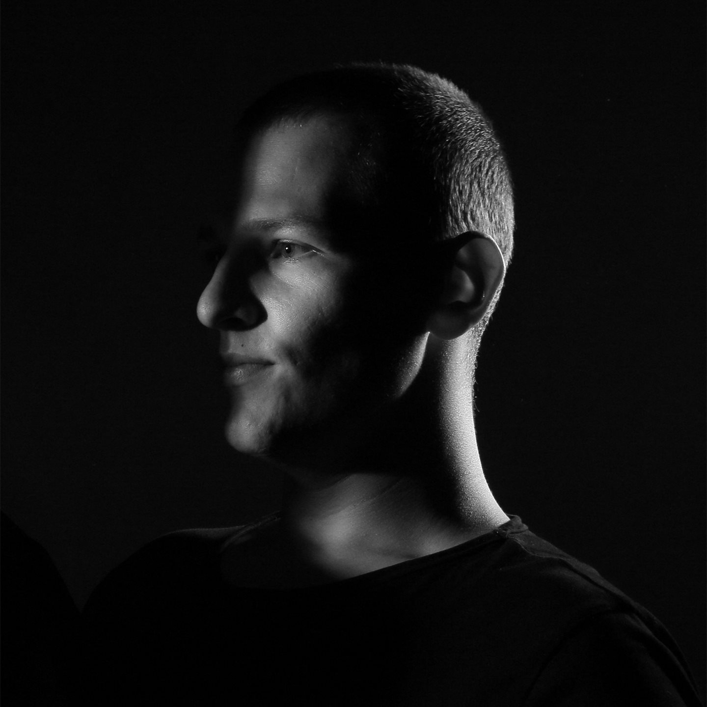 Peter Kneer · Artist Profile