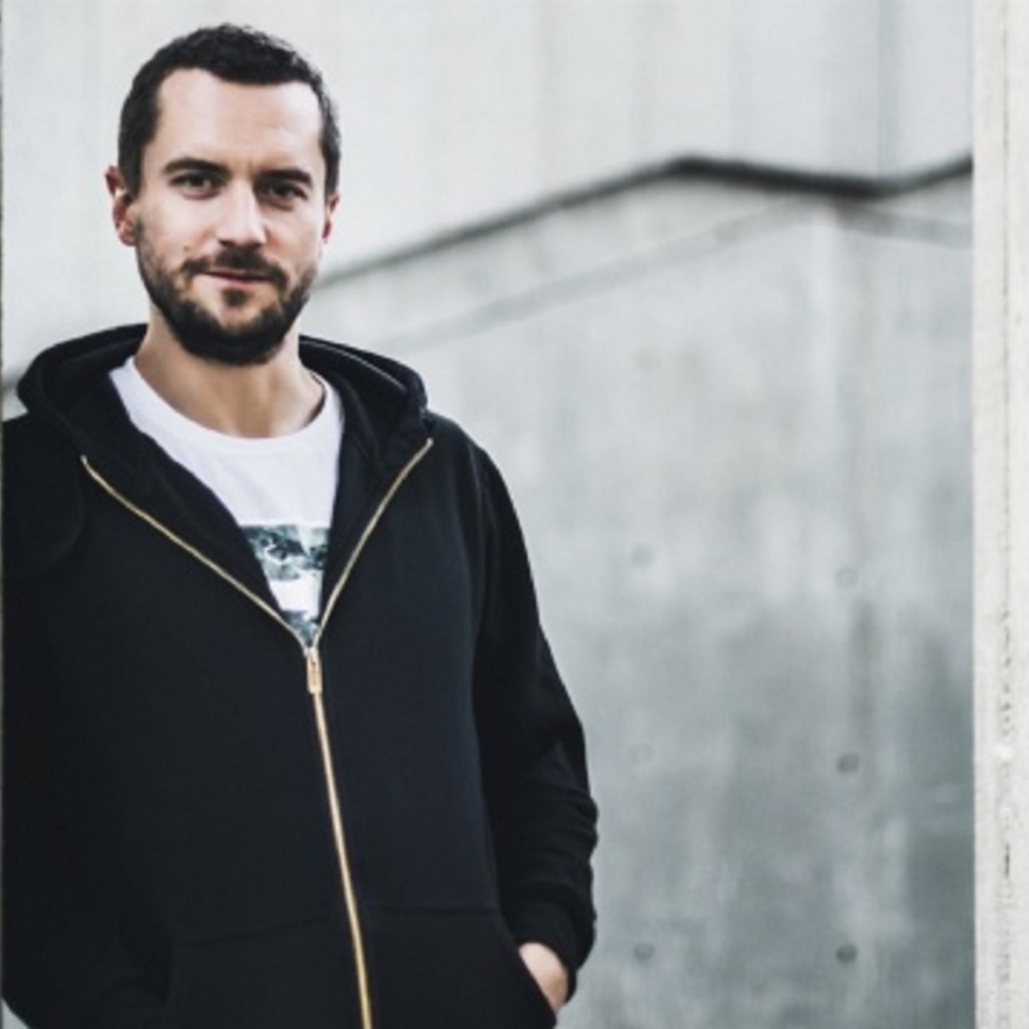 Pluge · Artist Profile