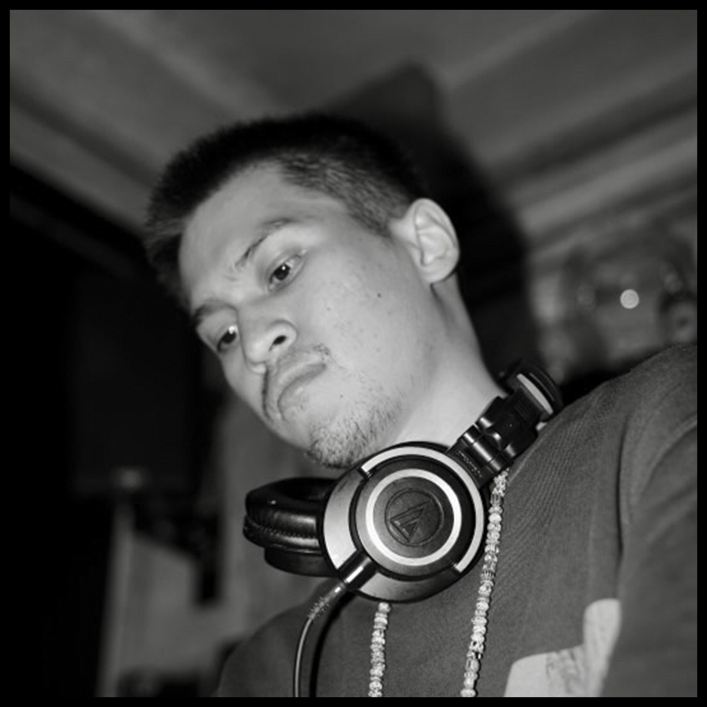 Pokpong · Artist Profile