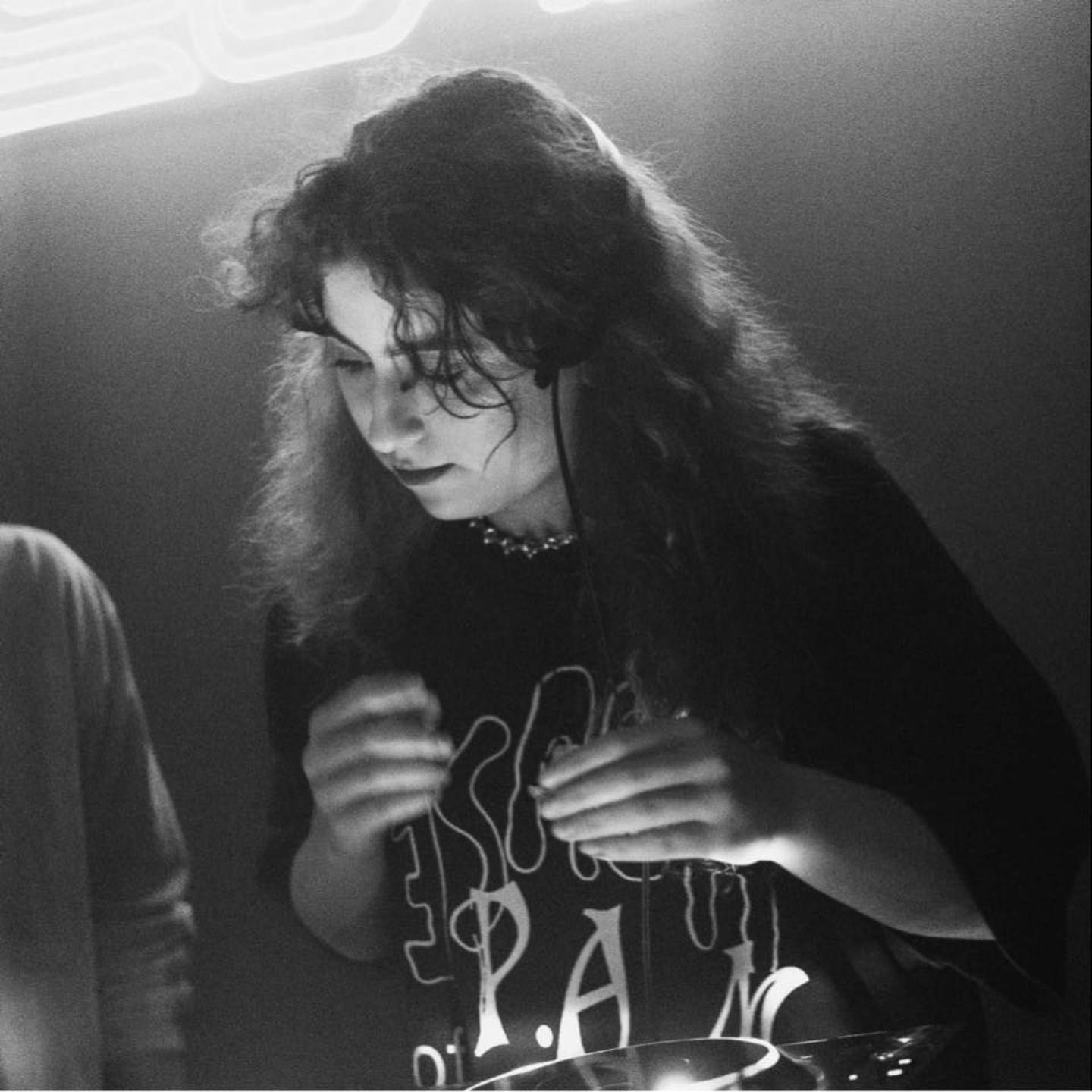 Reenie · Artist Profile