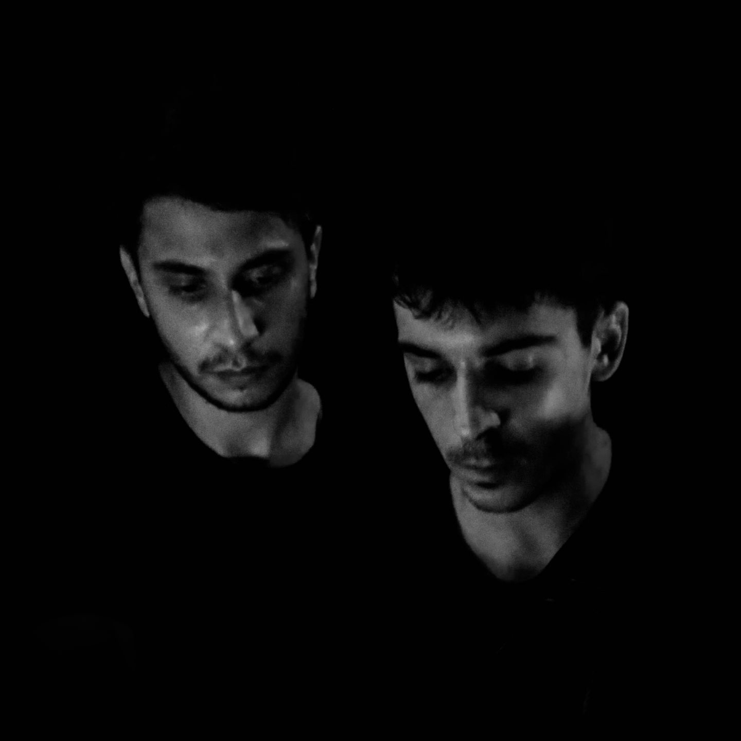 Reveillon · Artist Profile