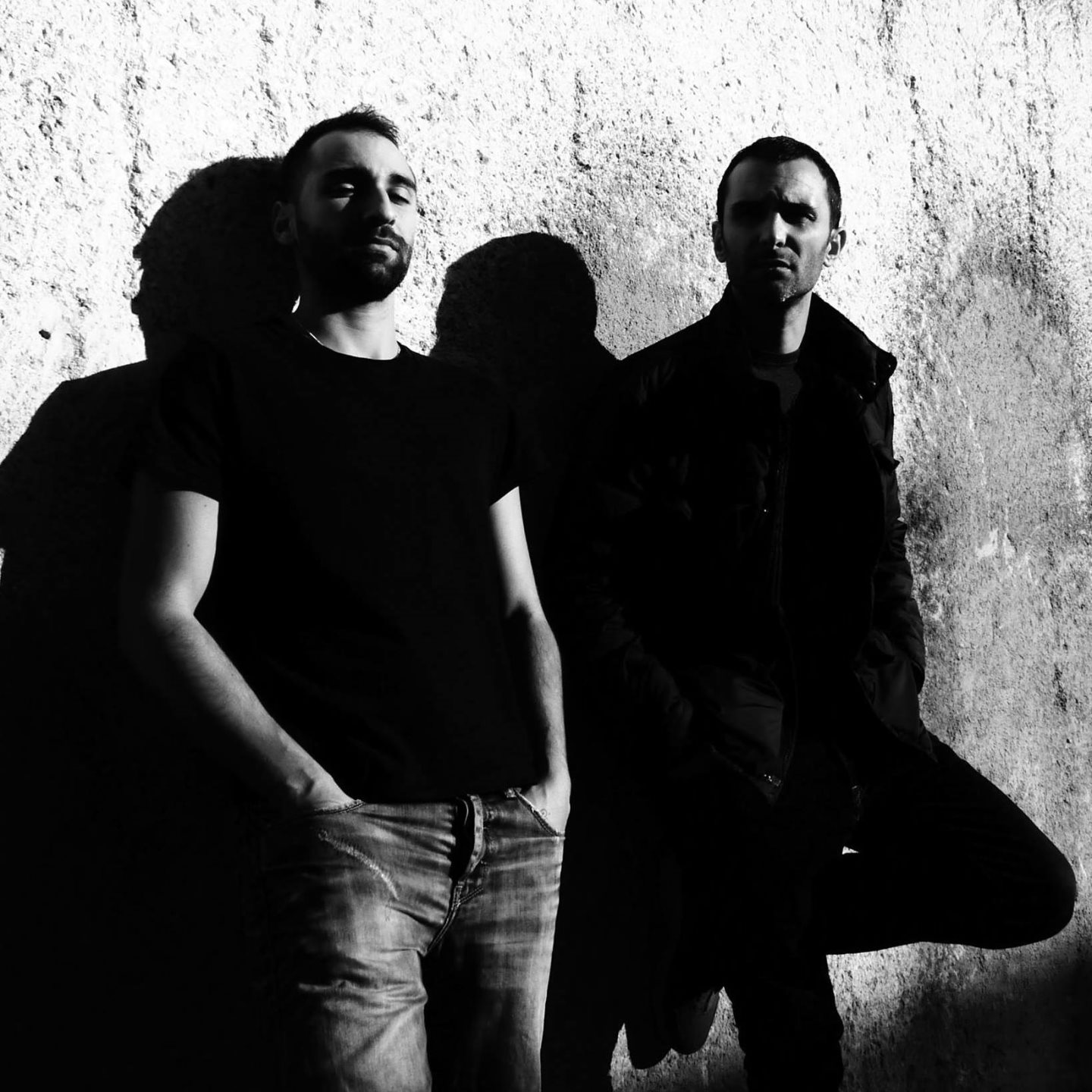 ROAR (2) · Artist Profile