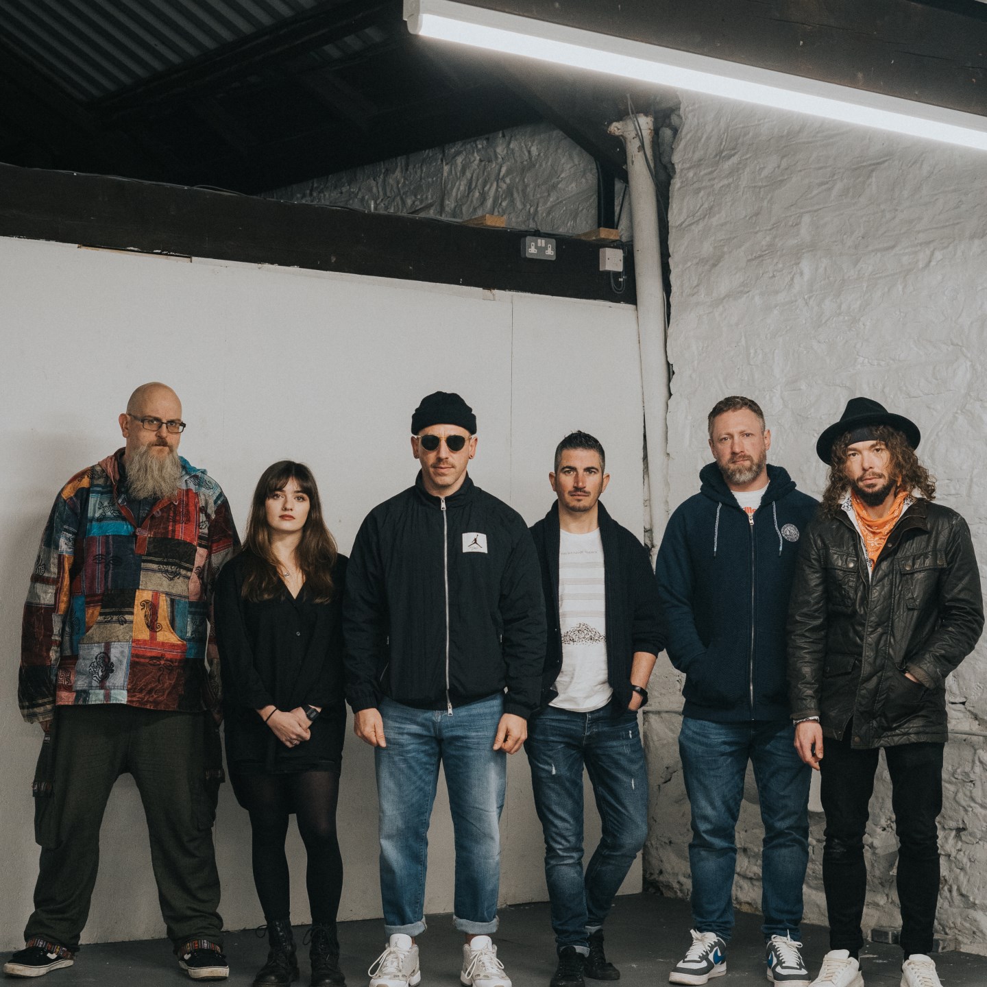 Robert (2) · Artist Profile