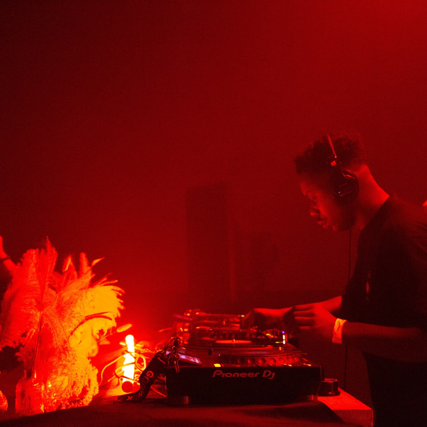 Robert (5) · Artist Profile