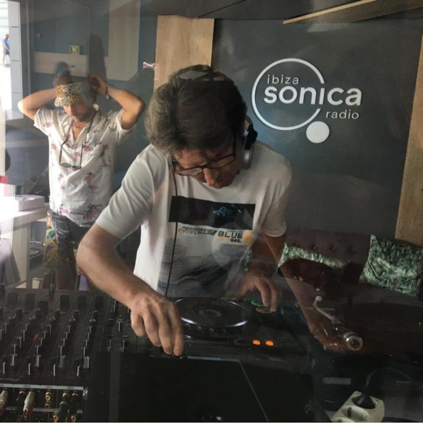 Roberto Lodola · Artist Profile