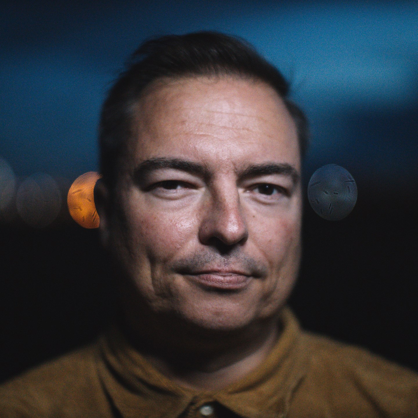 Roberto Rodriguez · Biography