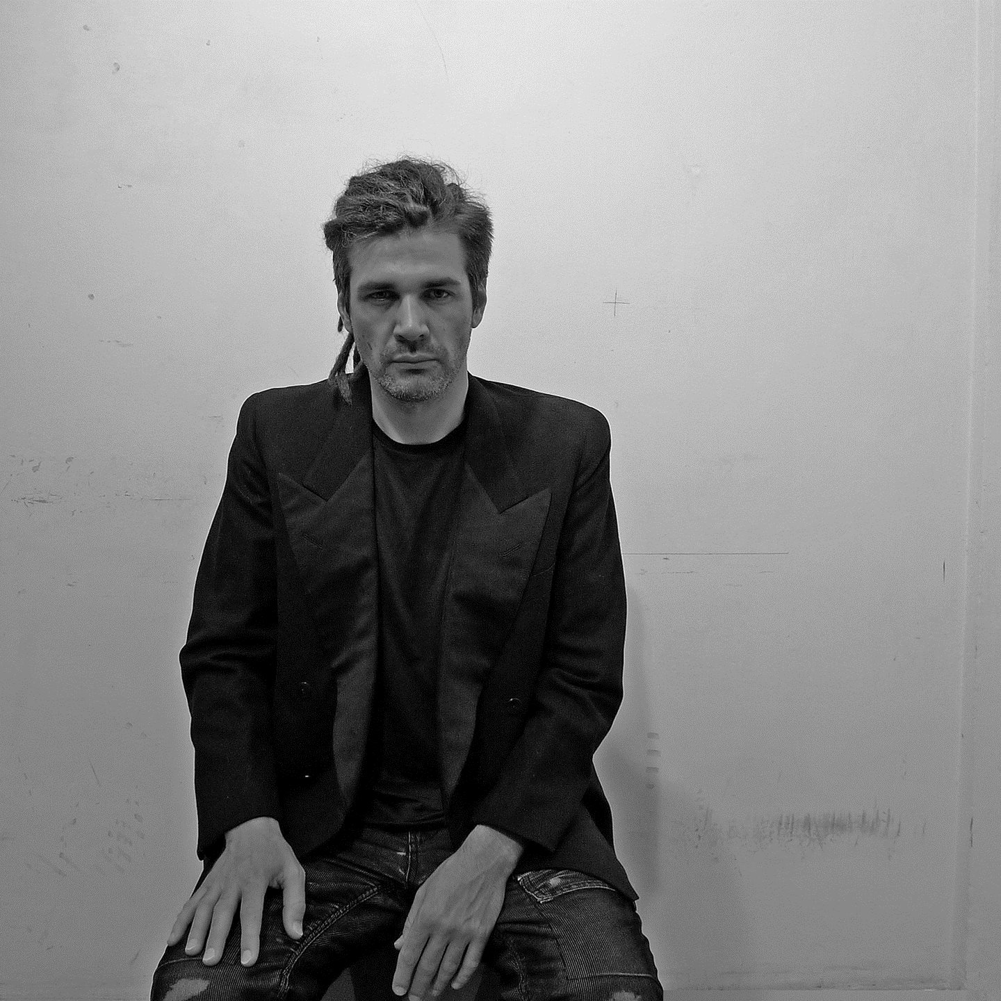 Robert Piotrowicz · Artist Profile