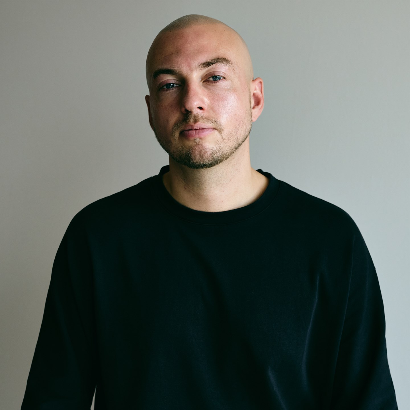 Robin Nicolas · Artist Profile