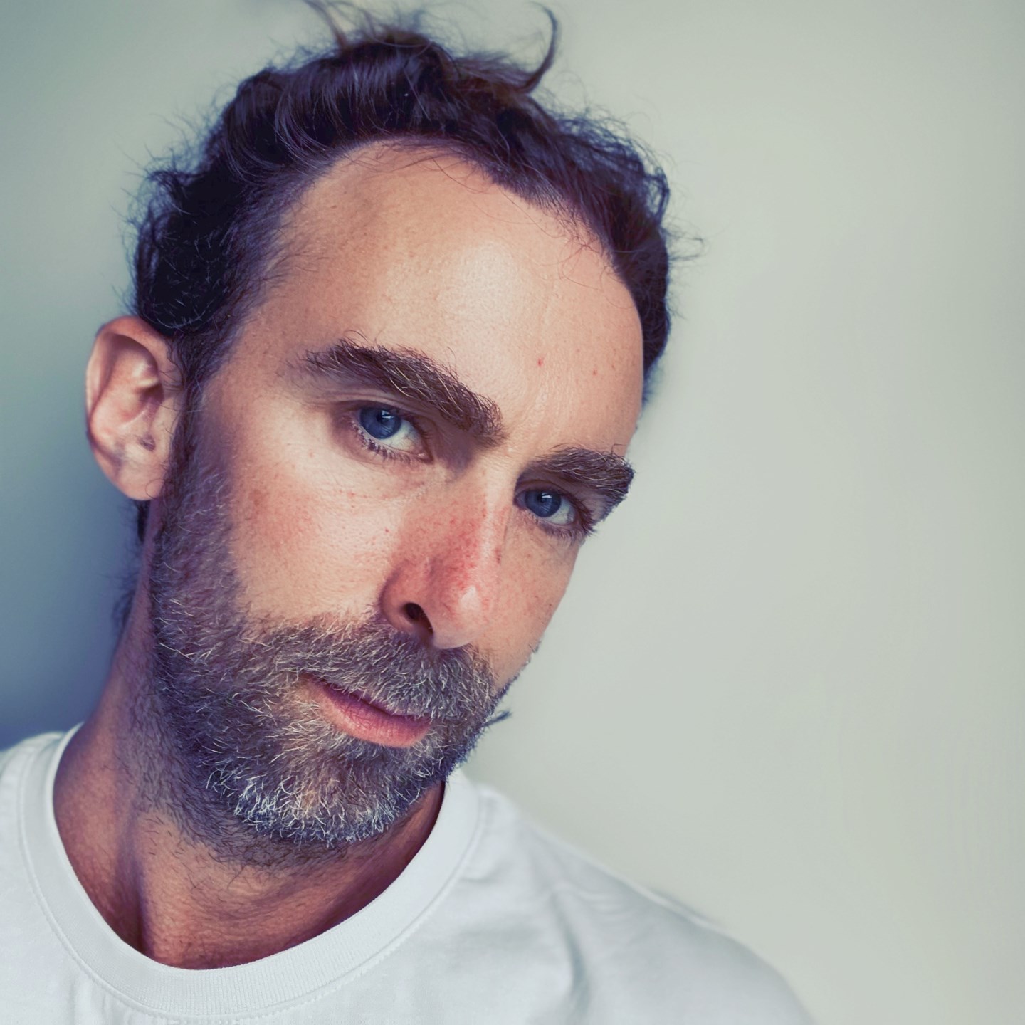 Roger Martinez · Artist Profile