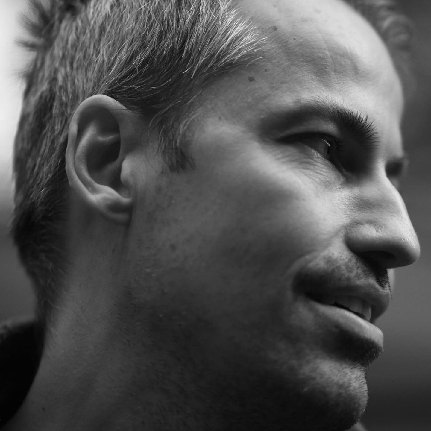 Ronnie Deelen · Artist Profile
