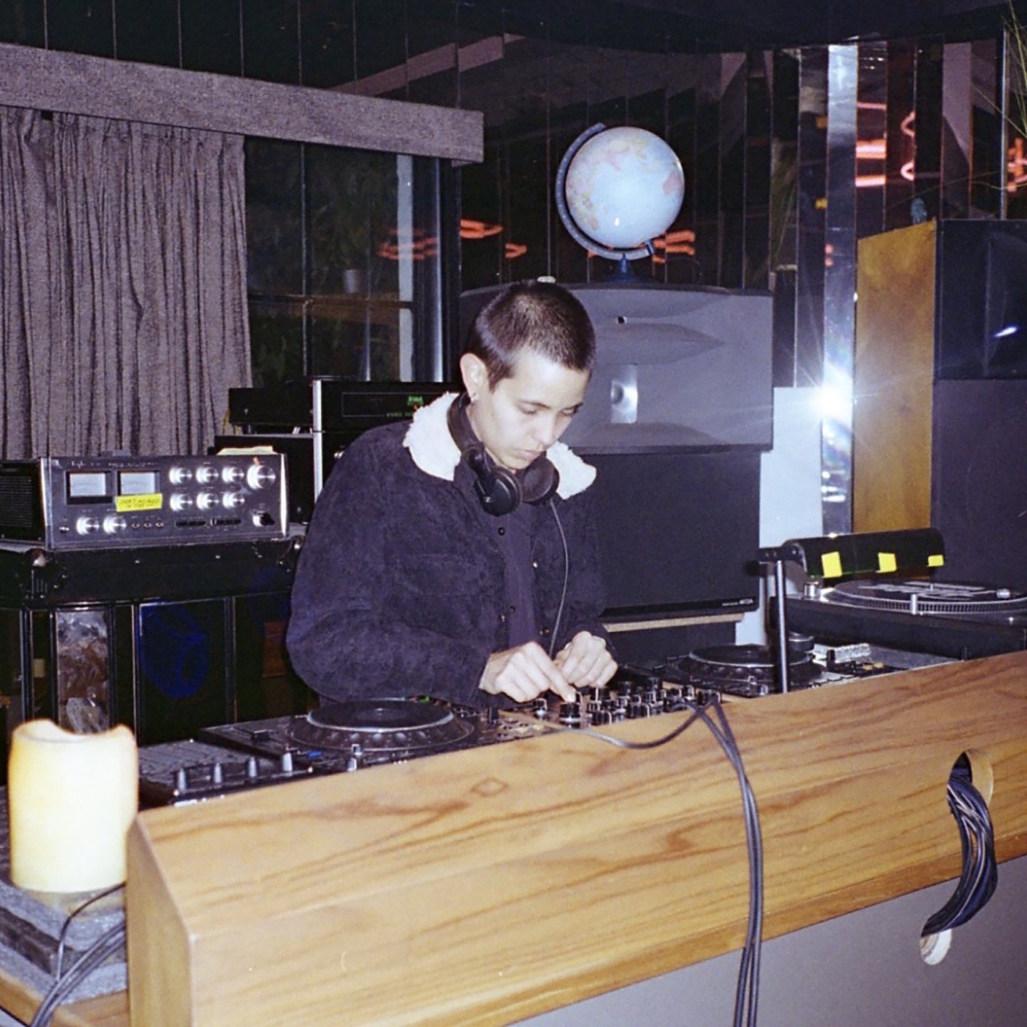 ross (5) · Biography