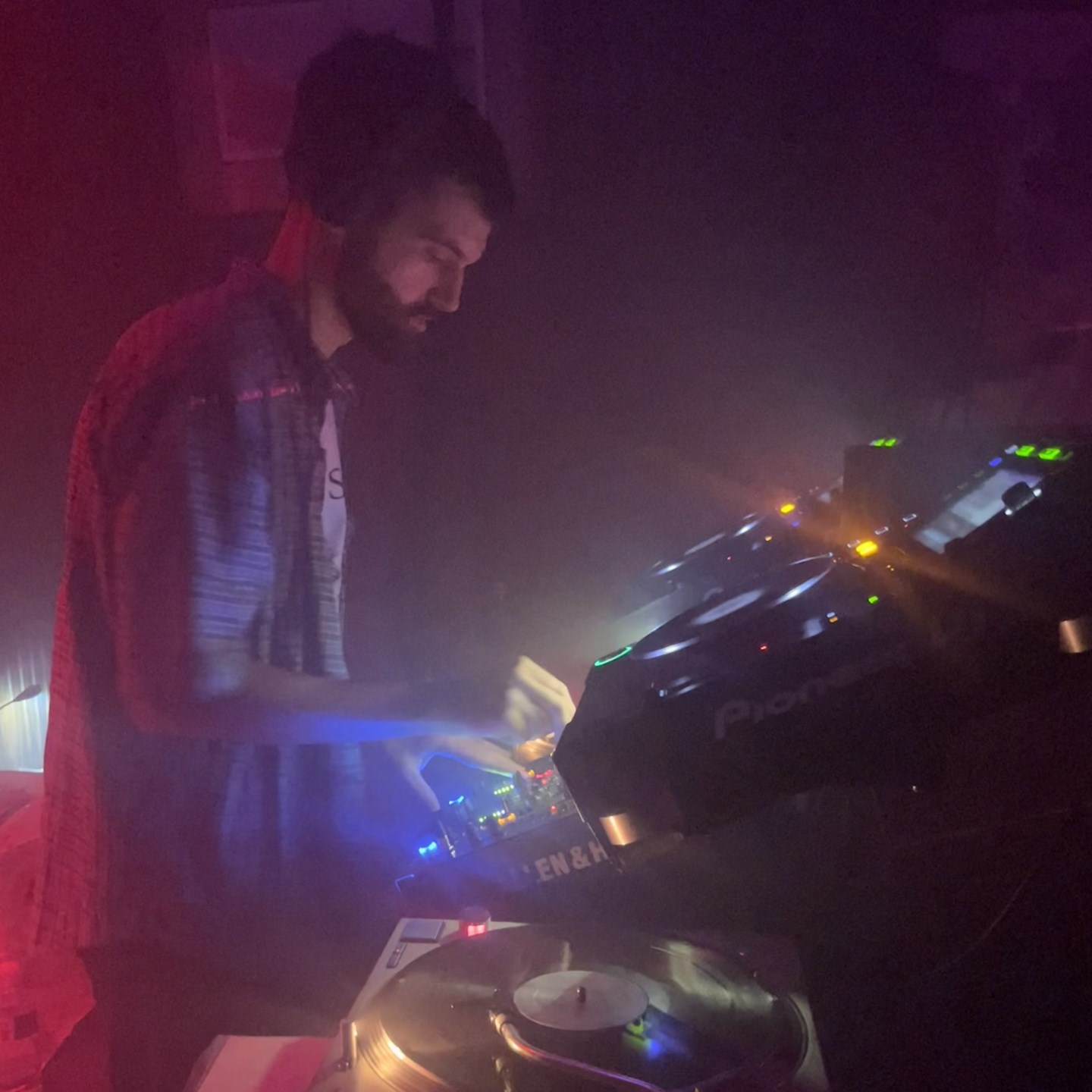 Ryan King · Artist Profile