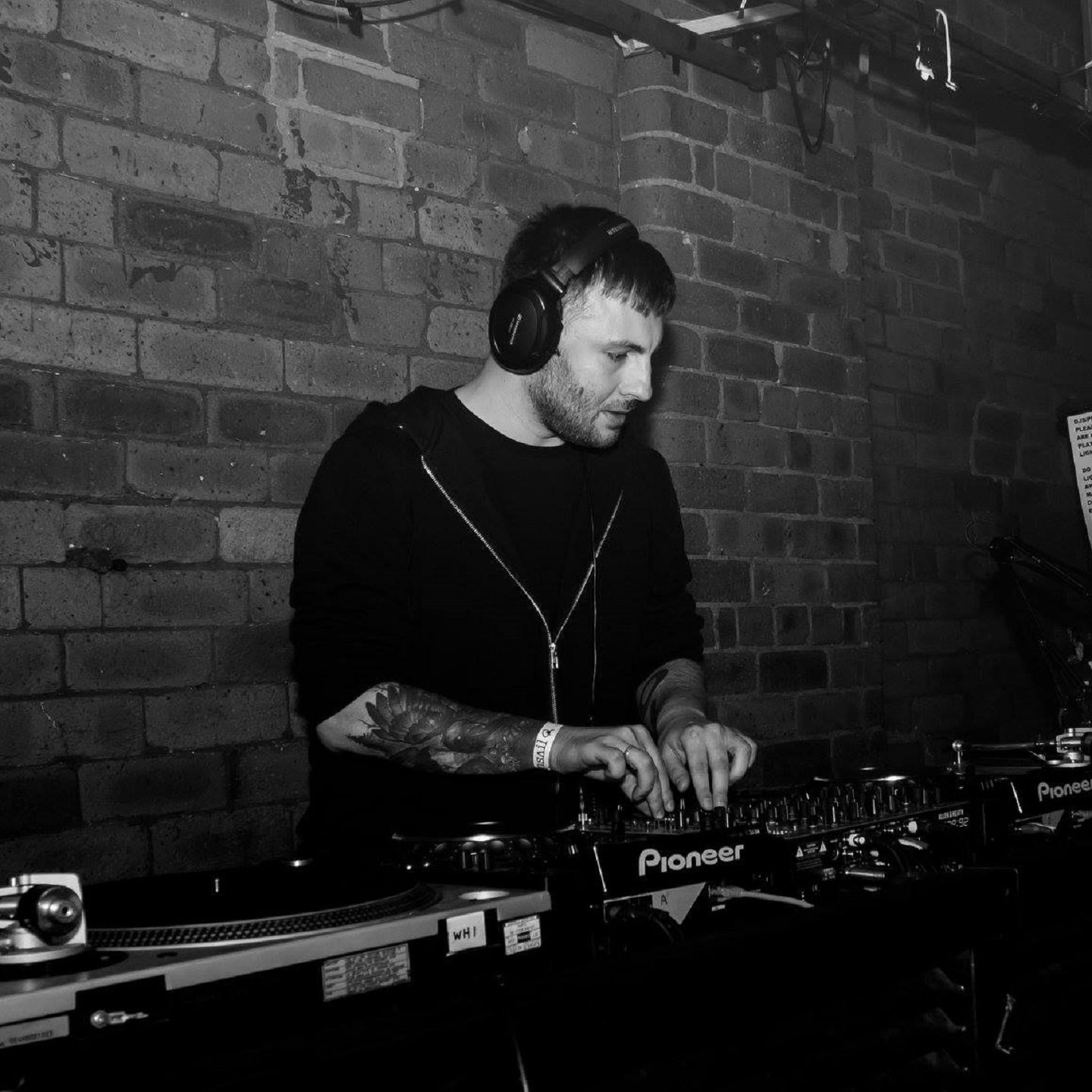 Sabes · Artist Profile