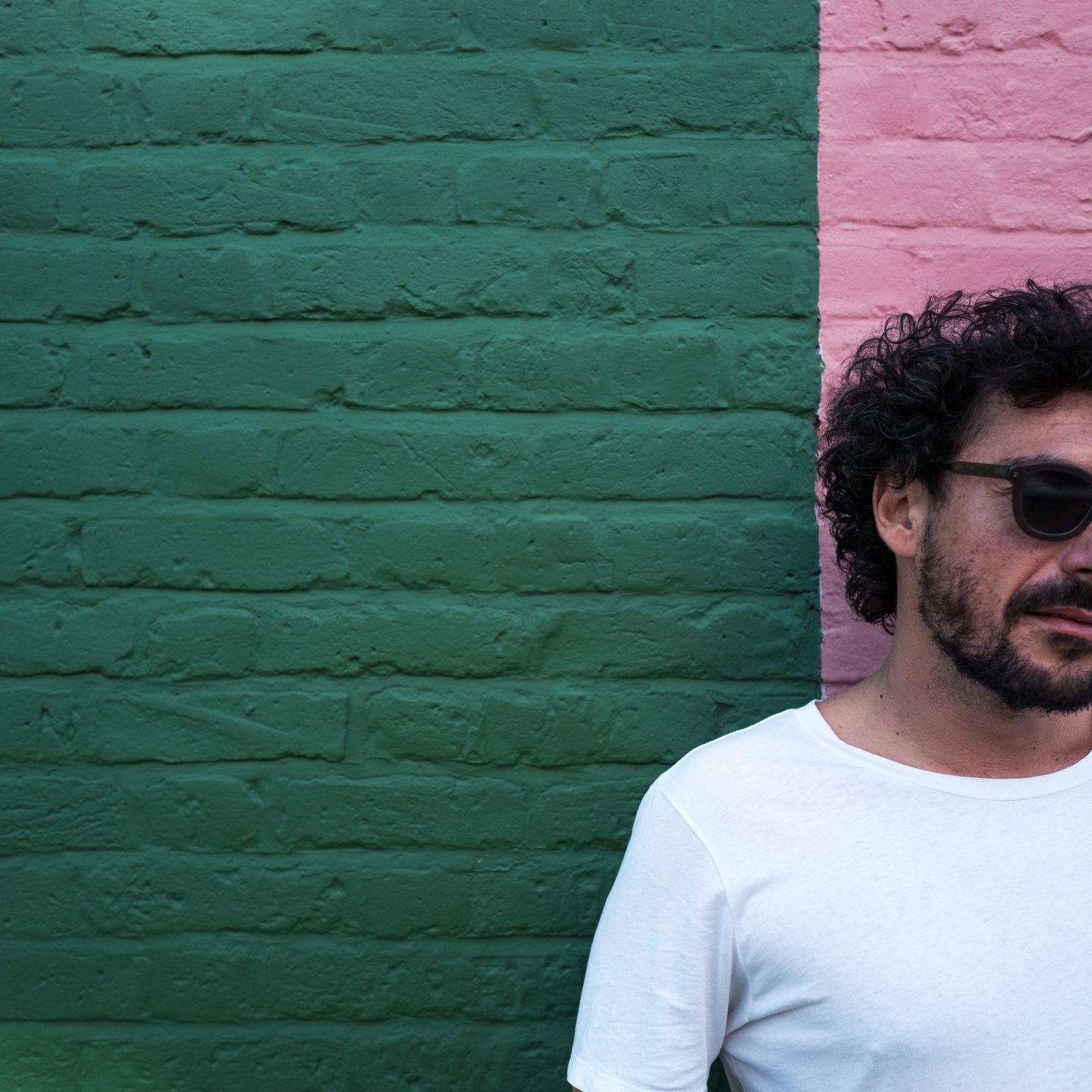 Sacha Muki · Artist Profile