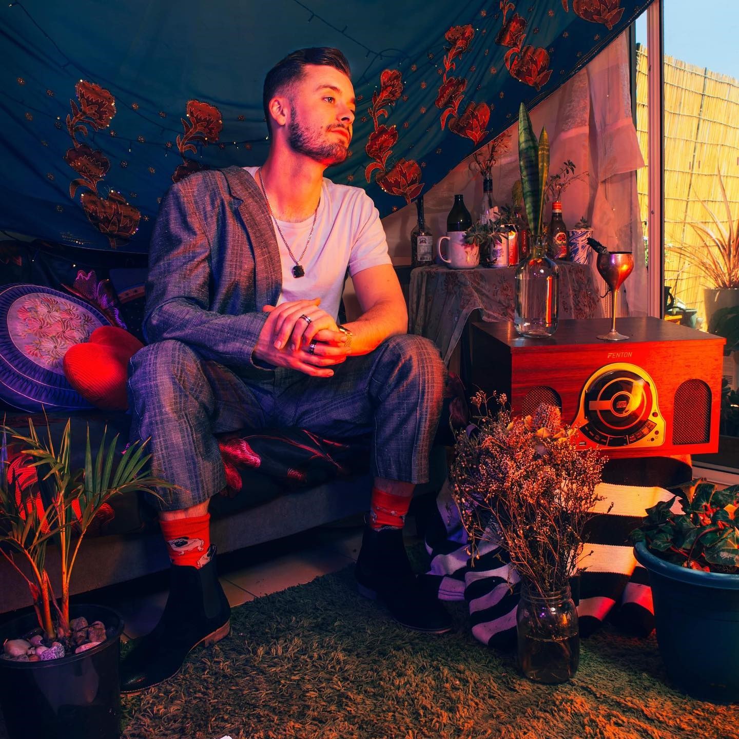 Sam Hunter · Artist Profile