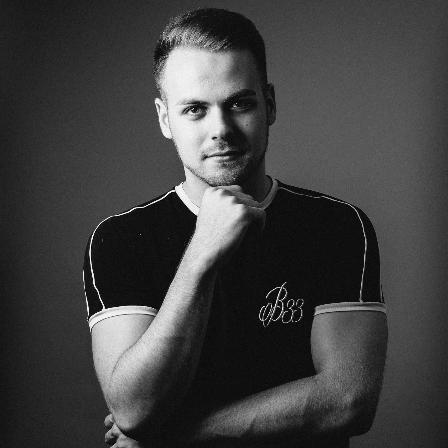 Sam Lucas · Artist Profile