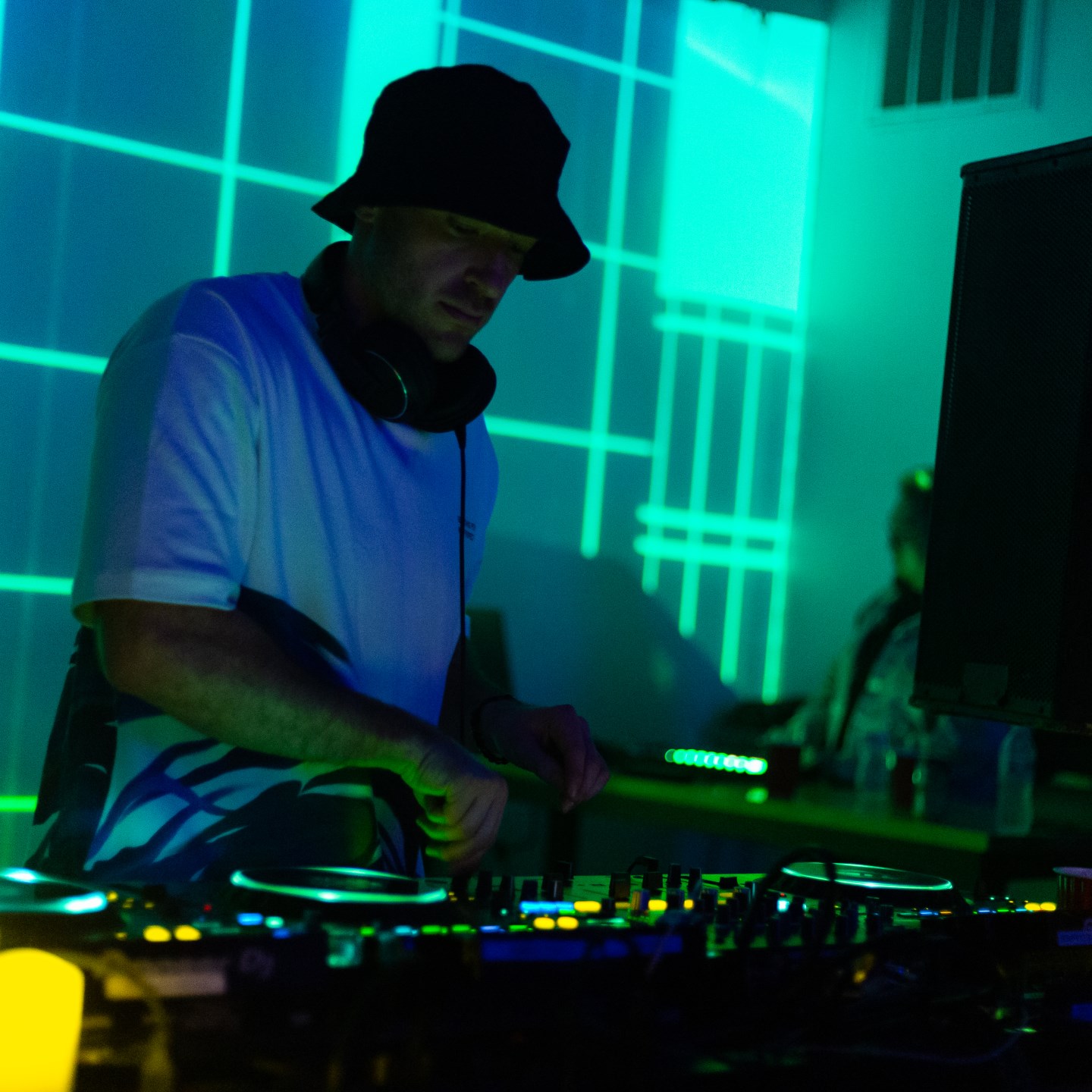 Sané · Artist Profile